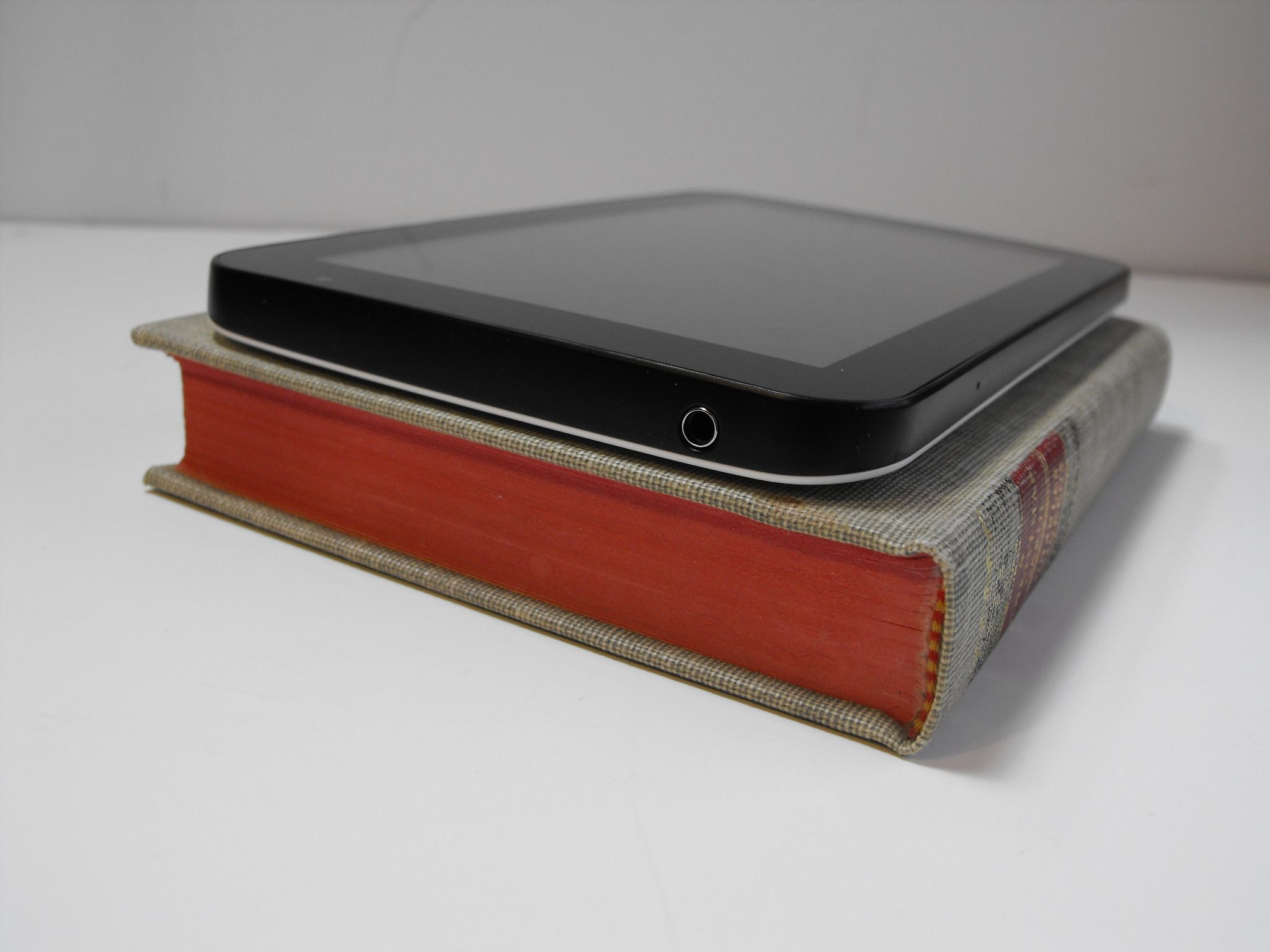 No-Sew Book Cover for Your EReader or Tablet : 7 Steps (with Pictures ...