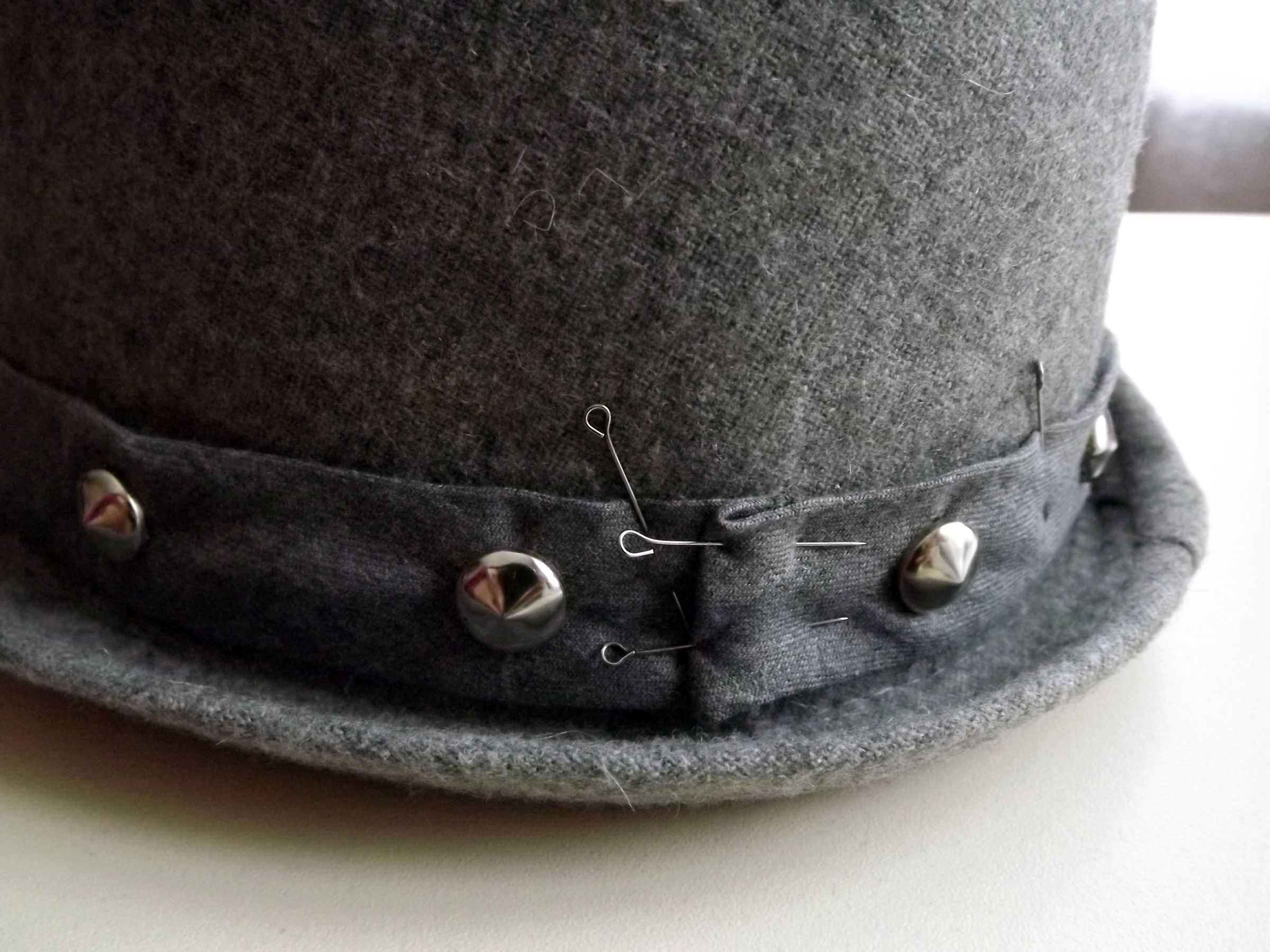 Thrift Store Fedora to a Wonderfully Studded Fedora Hat : 5 Steps (with ...