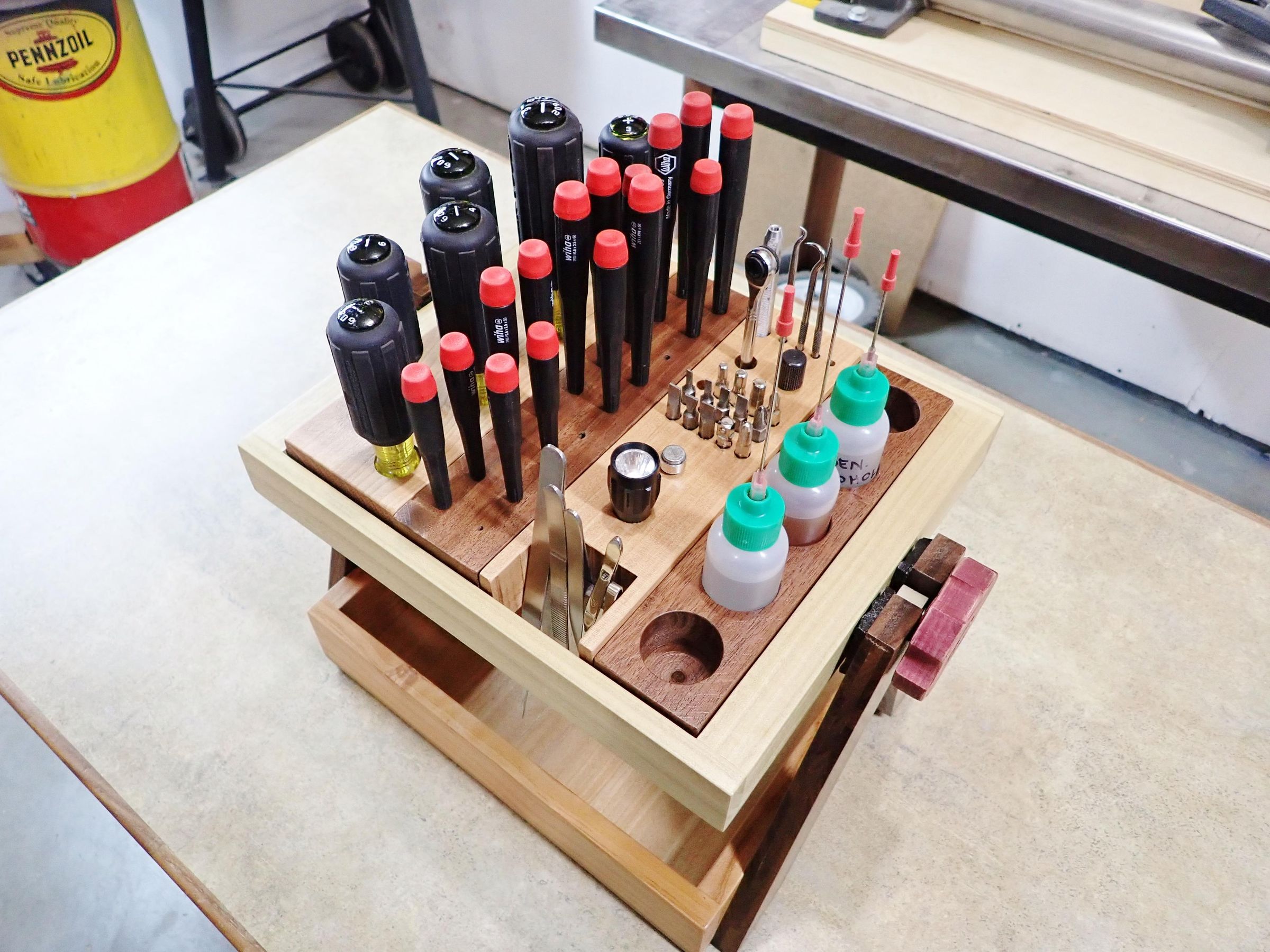 Make a Custom Tilt-Top Tool Caddy : 11 Steps (with Pictures ...