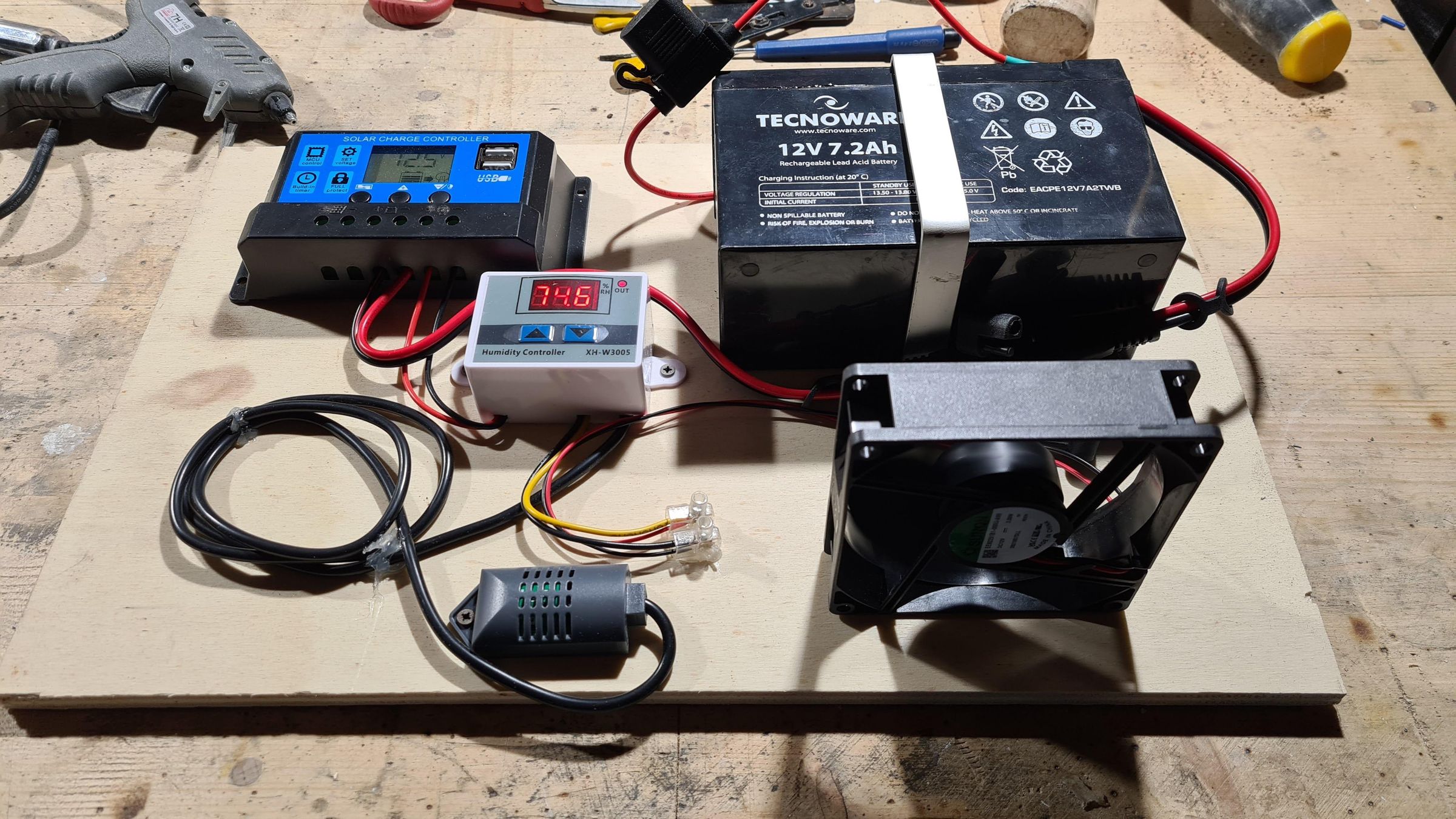 Solar Powered Humidity Extractor : 7 Steps (with Pictures) - Instructables