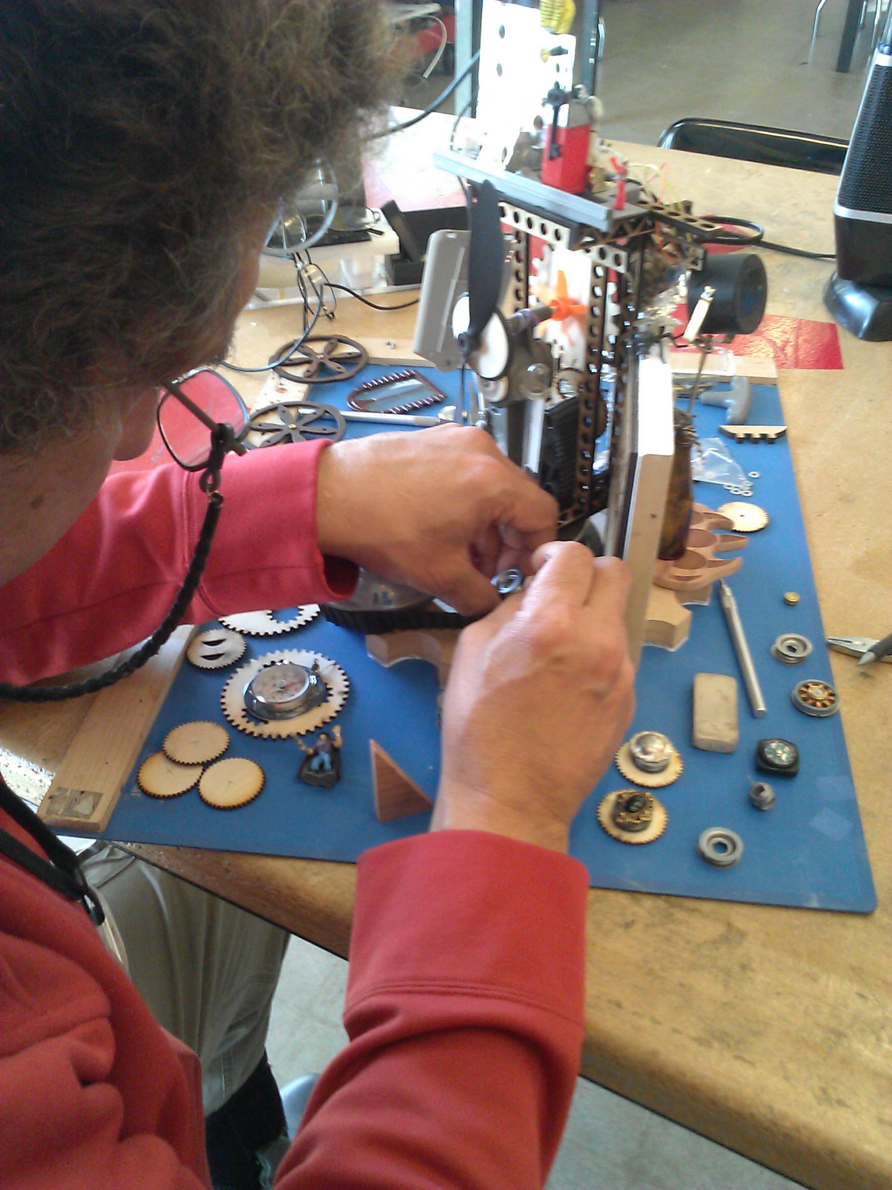 Building an 'Interocitor'-An Alien Communication Device Steampunk ...