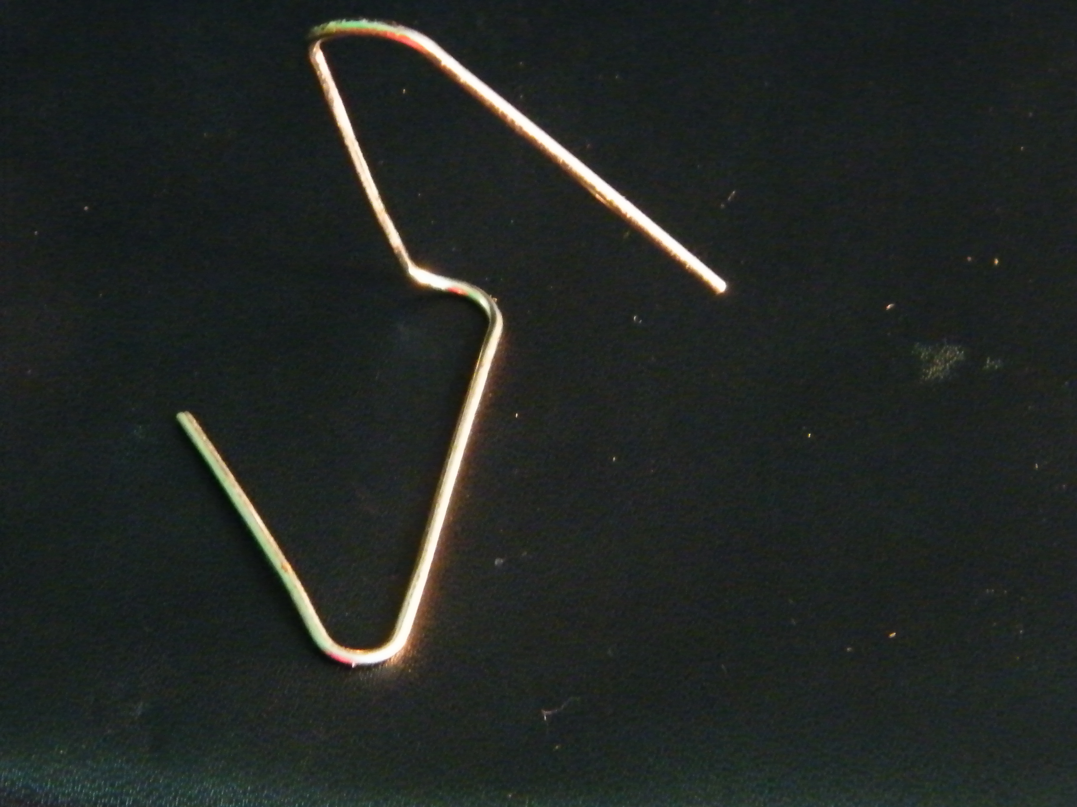 DIY Phone Stand - Paper Clip Mobile Phone Stand - 2min, $0 Project : 5 ...