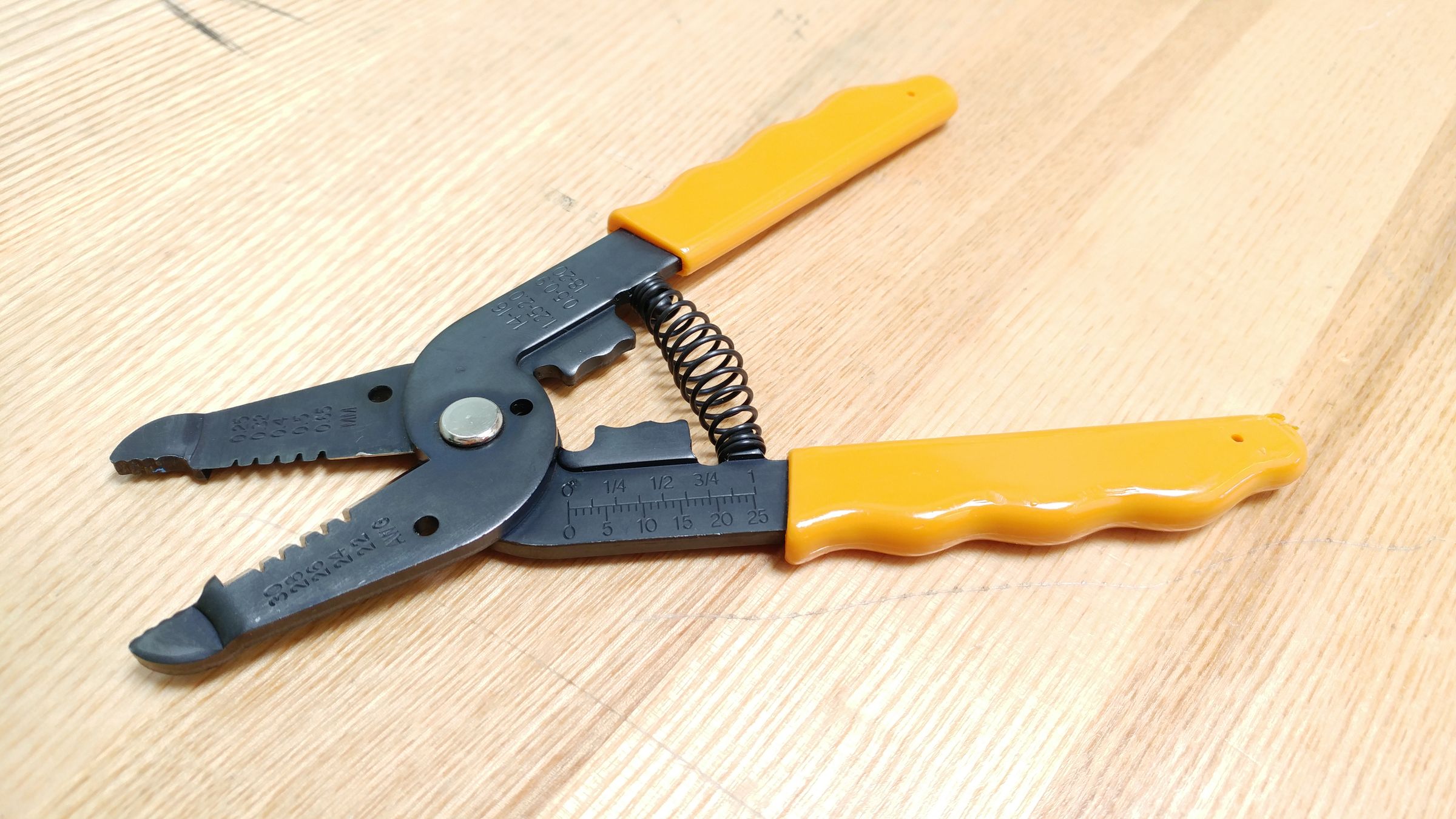 Build Your Own Battery Power Supply : 7 Steps (with Pictures ...