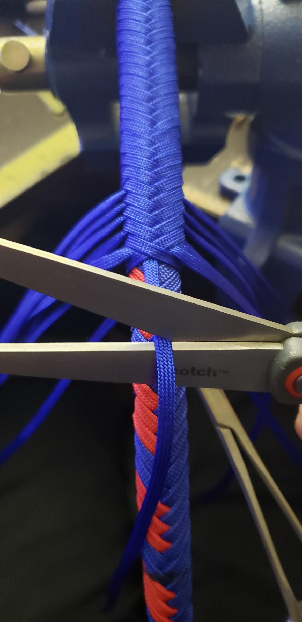 Tygra's Bolo-Whip With Paracord in 16 Plait : 9 Steps (with Pictures ...