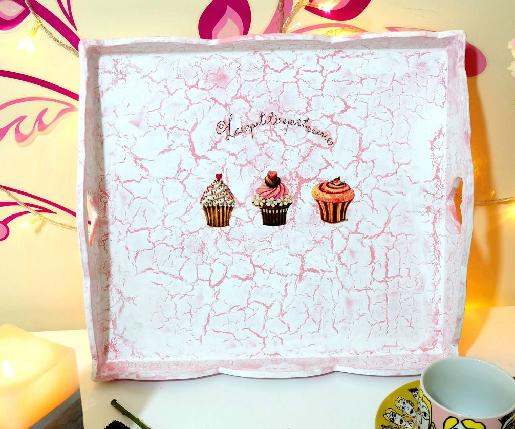 Vintage Crackle Cardboard Tray - Instructables