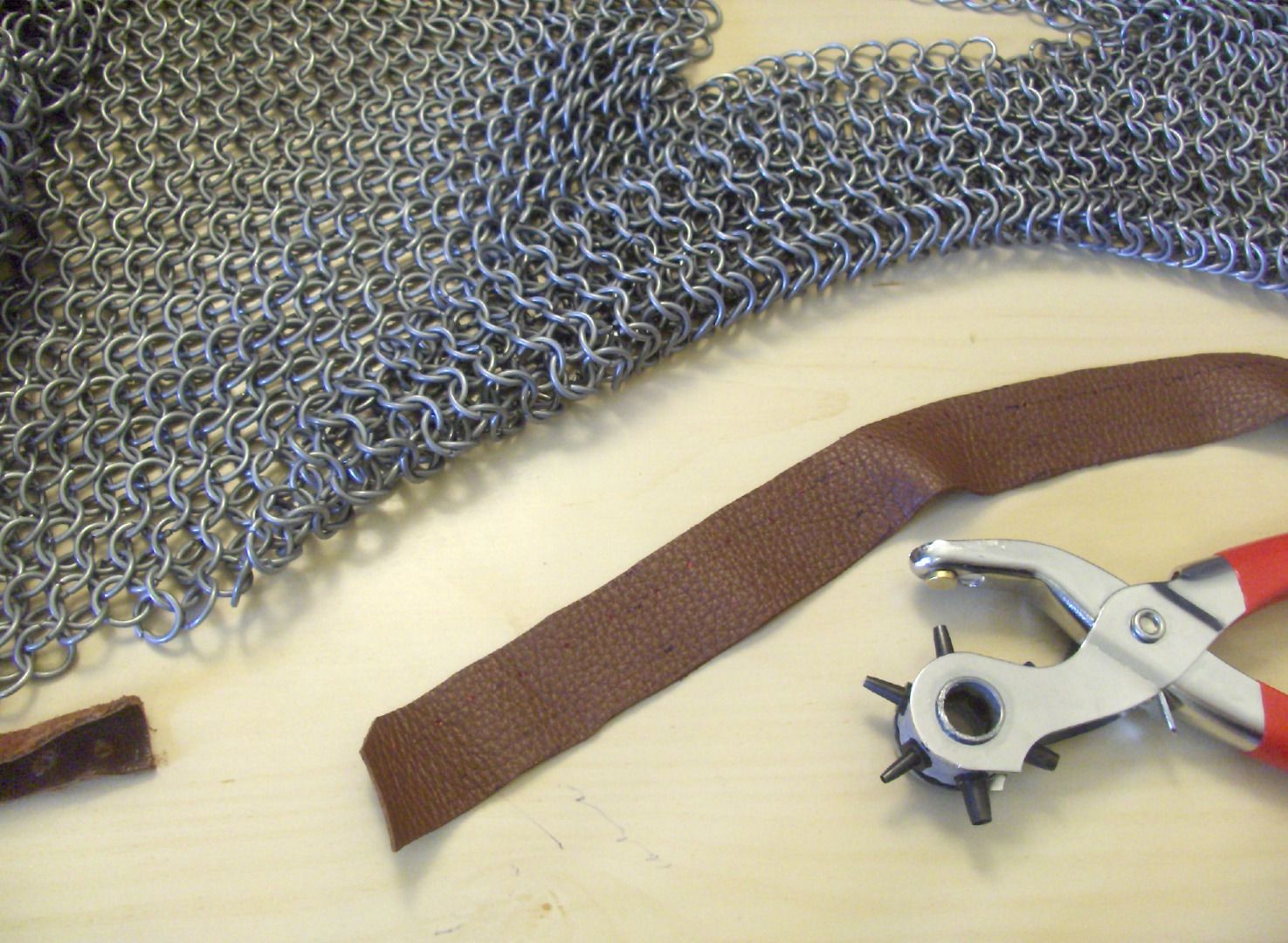 A Novel Approach to Mail Armor : 6 Steps (with Pictures) - Instructables