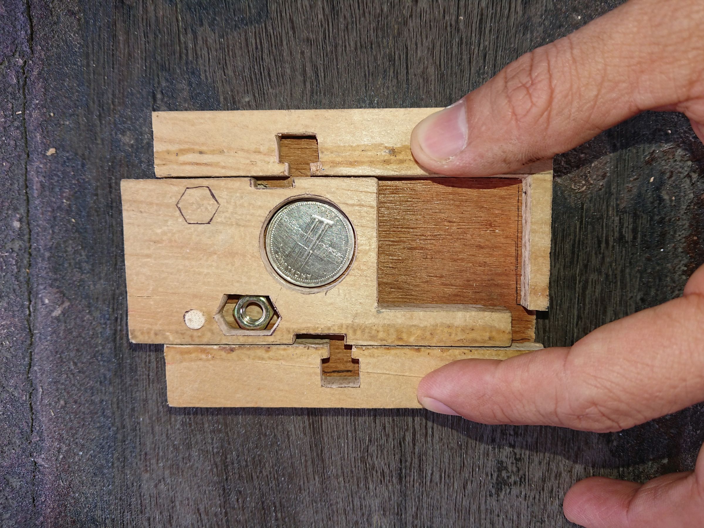 NUT-T Coin Trap : 7 Steps (with Pictures) - Instructables