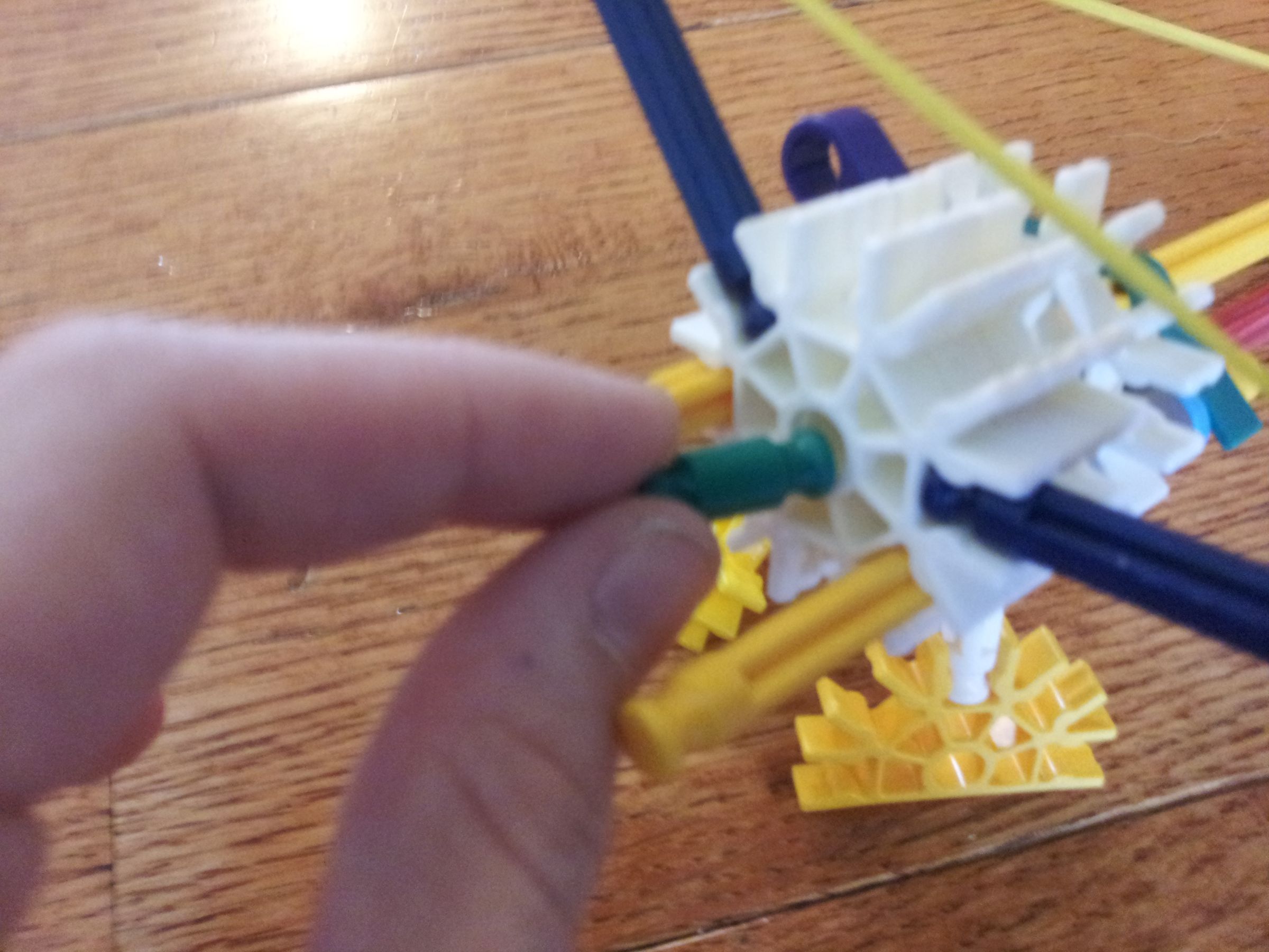 How to Make a Mini K'NEX Crossbow Turret : 4 Steps - Instructables