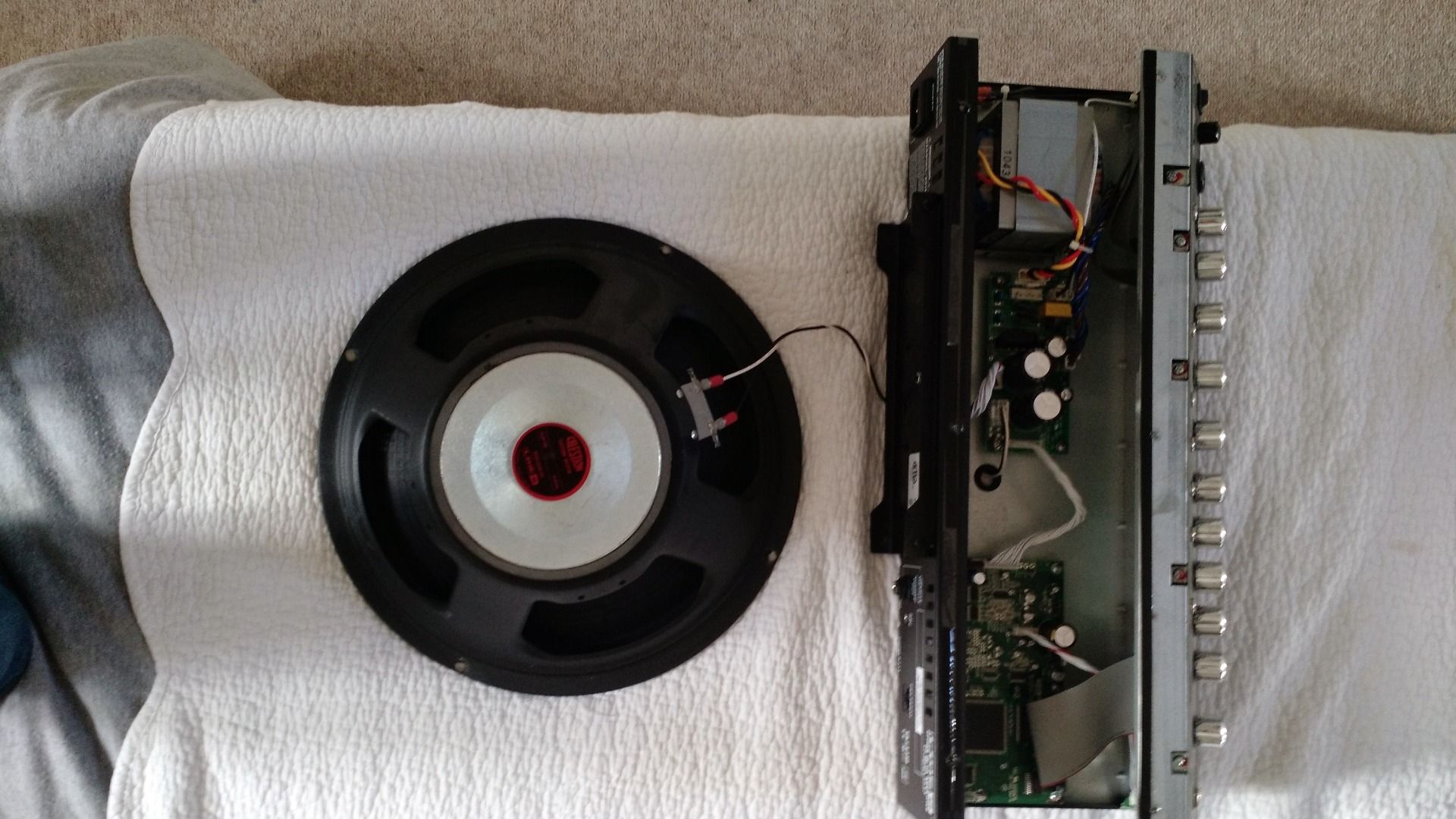 Use a Combo Amp As a Cabinet (cheap and Easy) : 7 Steps - Instructables