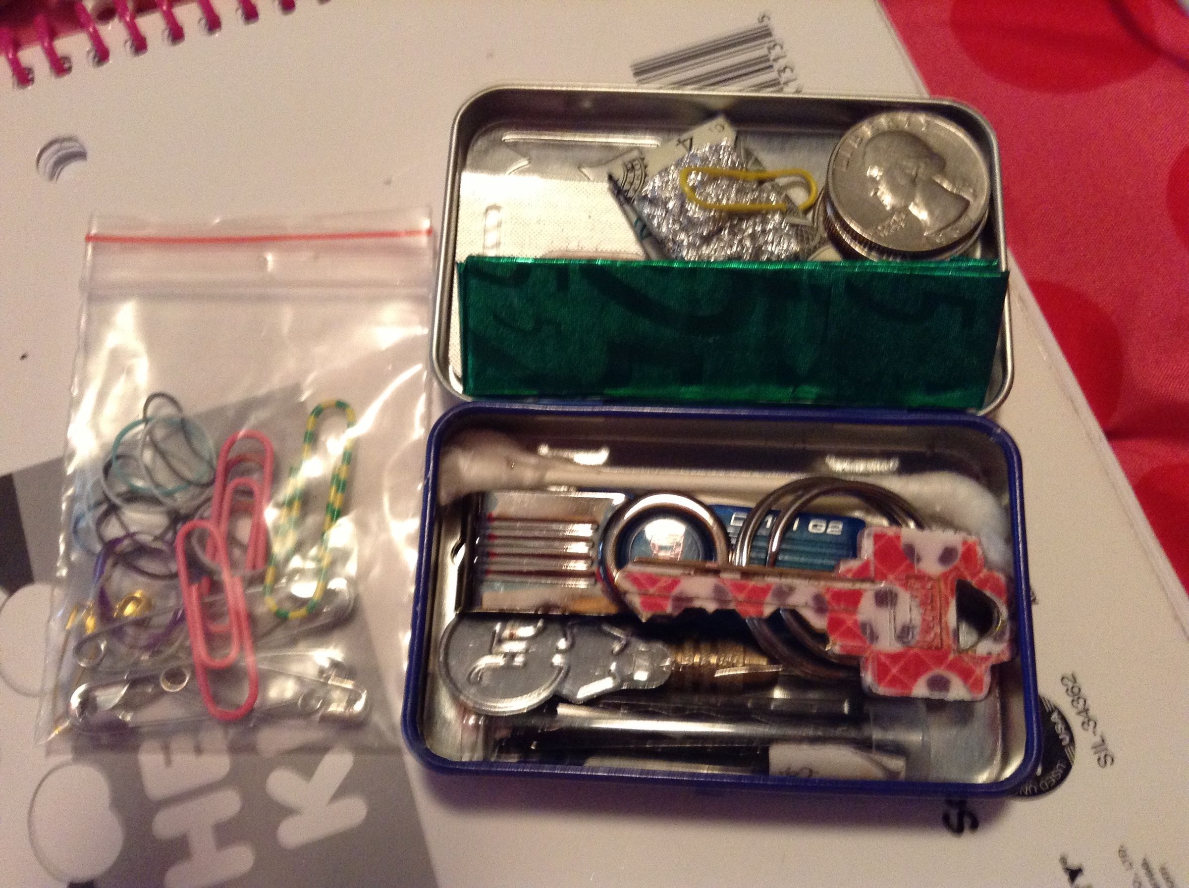Small/ Large Survival Kit : 9 Steps - Instructables