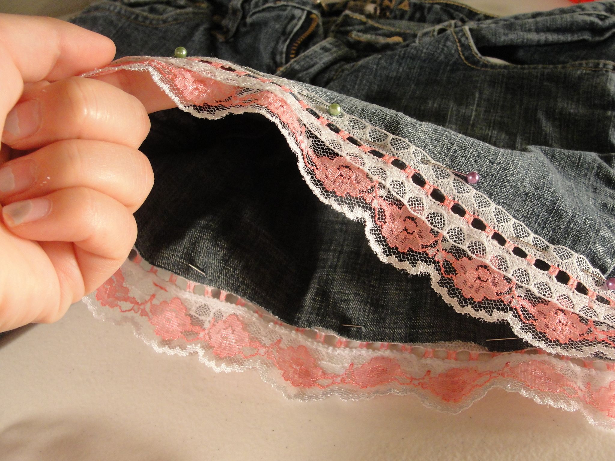 Colorful, Cut Jeans Modification : 5 Steps (with Pictures) - Instructables