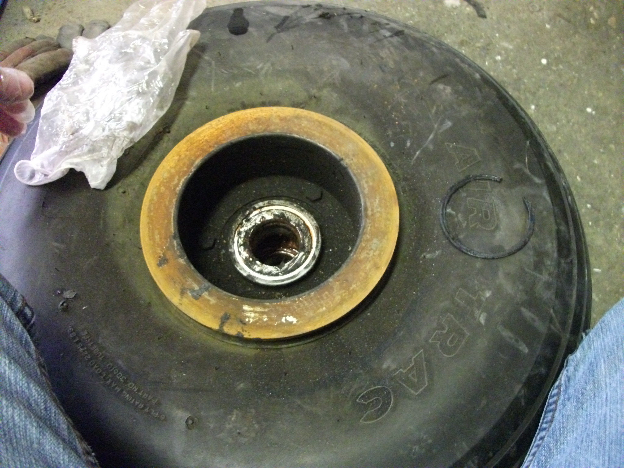 Changing Aircraft Landing Gear and Tires : 11 Steps (with Pictures ...