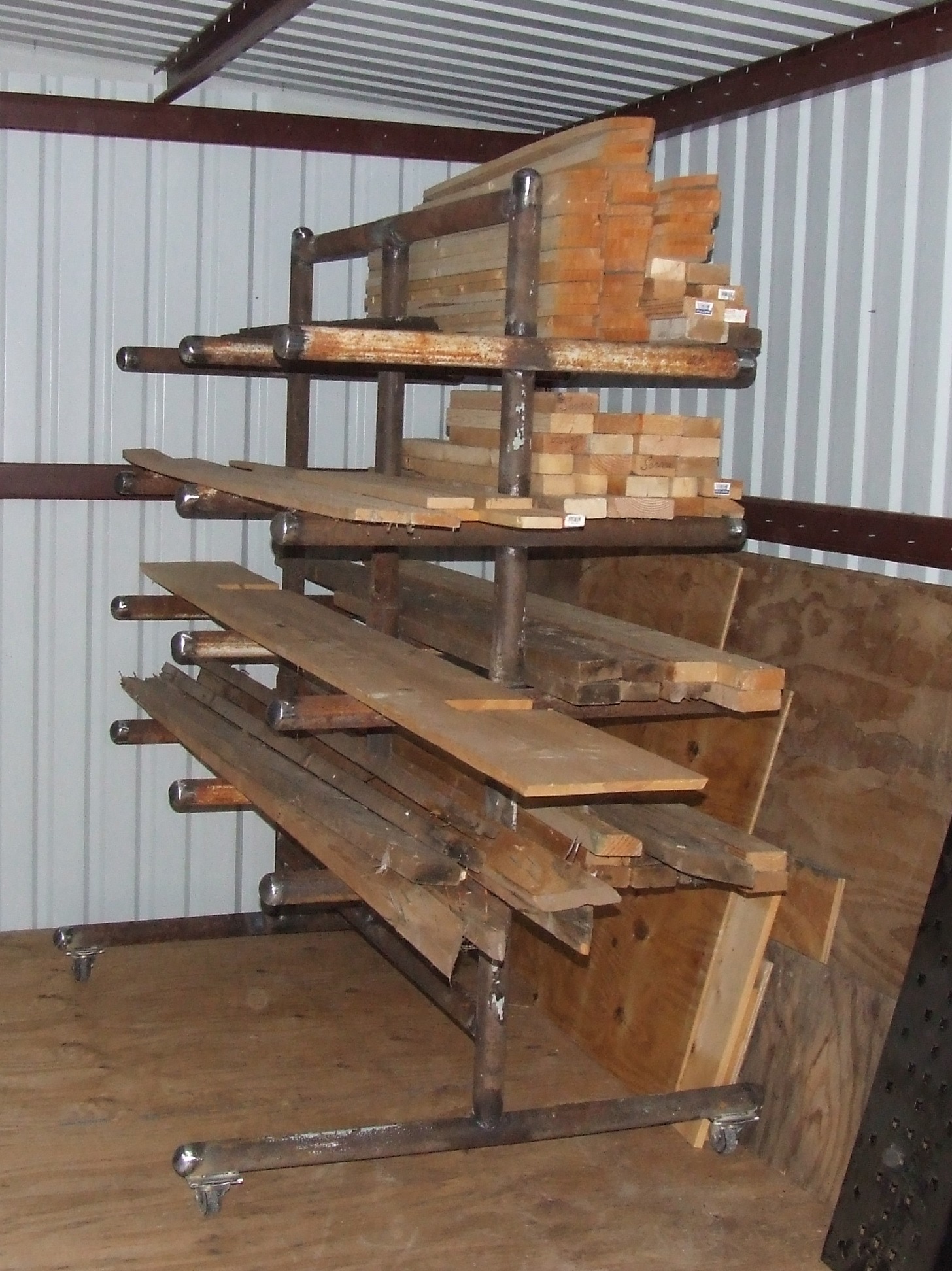 Pallet Lumber Sorting Rack : 3 Steps - Instructables