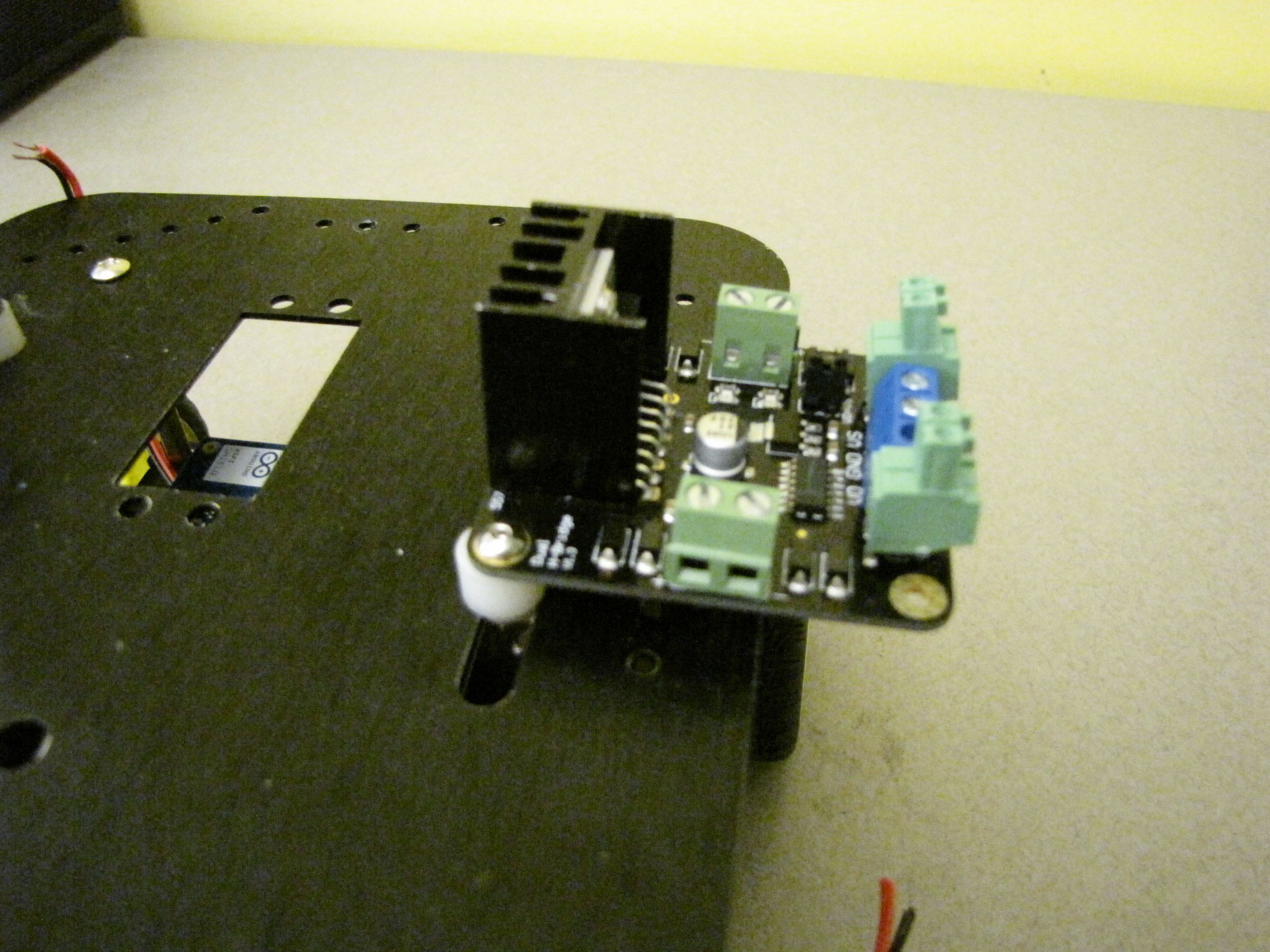 Robot Driven by PS3 Controller Through Arduino and Wifi Shield : 16 ...