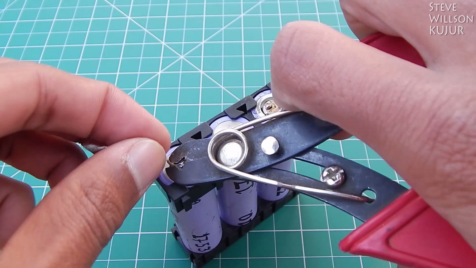 How to Make a 3S 18650 Battery Pack : 7 Steps (with Pictures ...