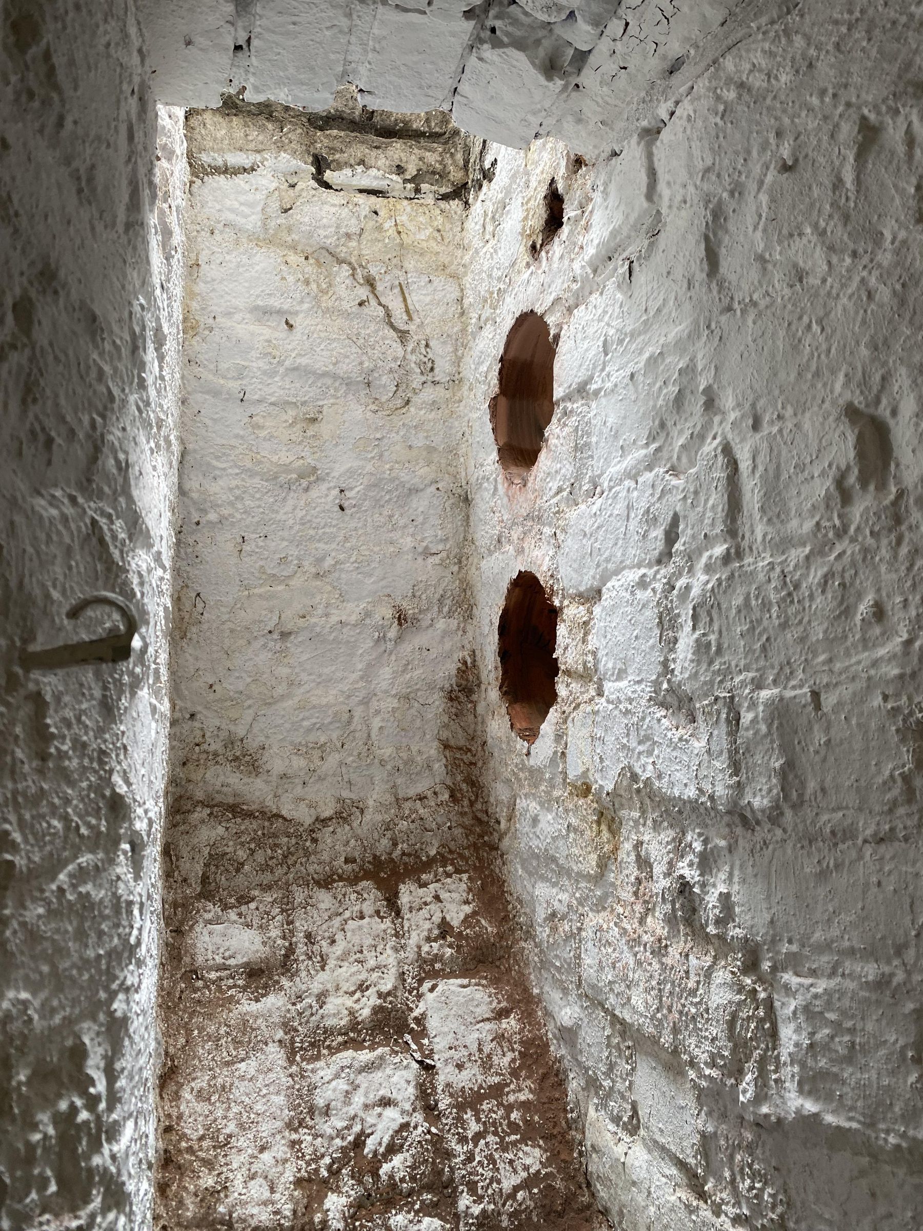 How to Drill Large Bore Holes Into a Brick Wall (and How Not To) : 5 ...