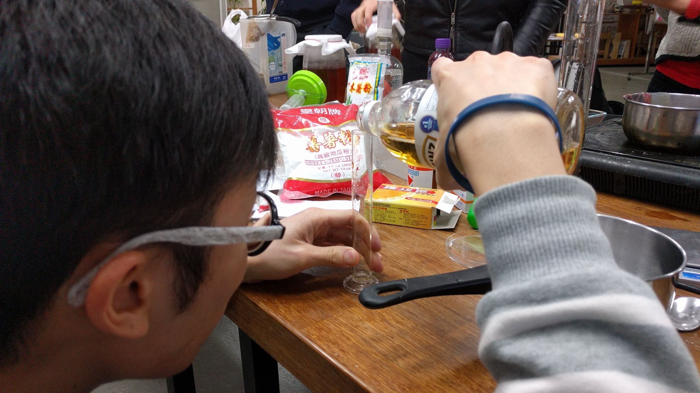 Make Your Own Bioplastics! : 4 Steps (with Pictures) - Instructables