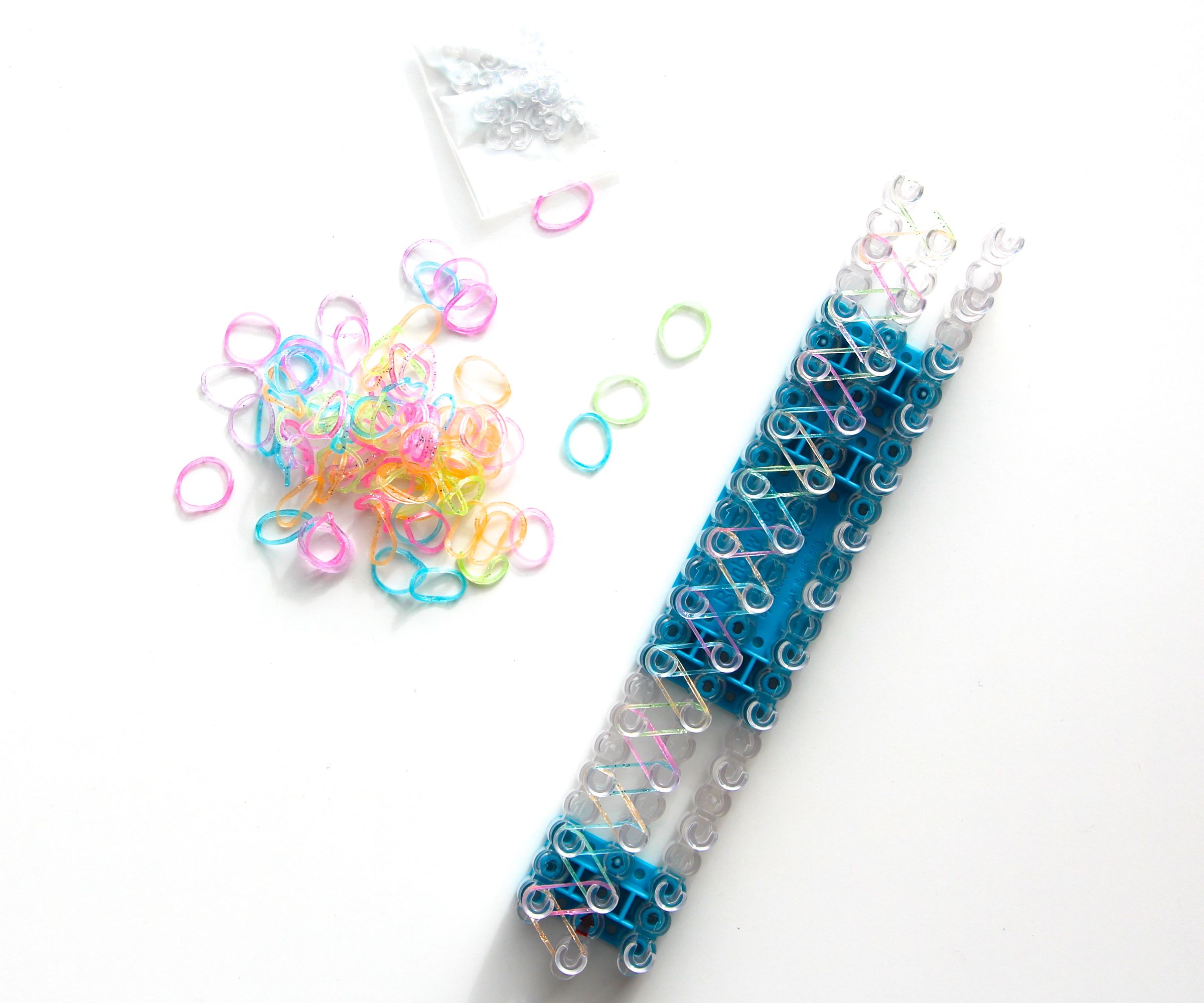 Single Rainbow Loom Bracelet : 5 Steps (with Pictures) - Instructables