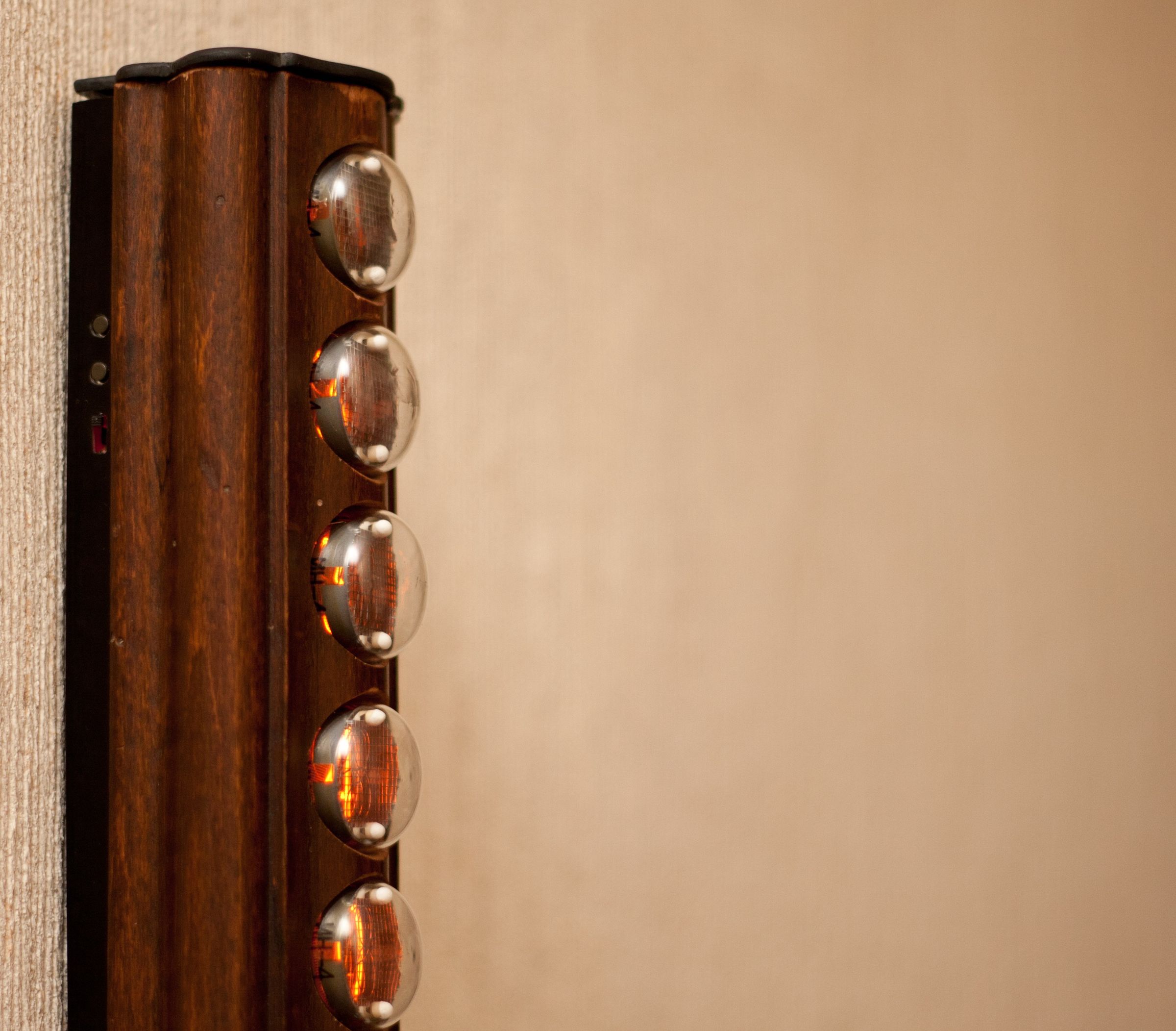 Vintage Style Nixie Wall Clock : 21 Steps (with Pictures) - Instructables