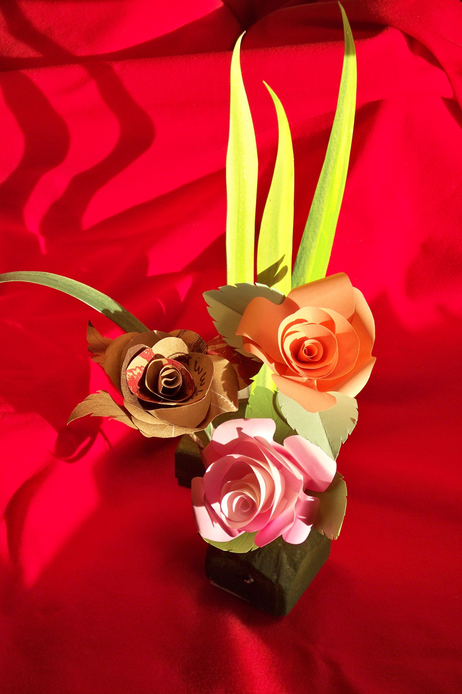 How to Make Paper Roses : 9 Steps (with Pictures) - Instructables