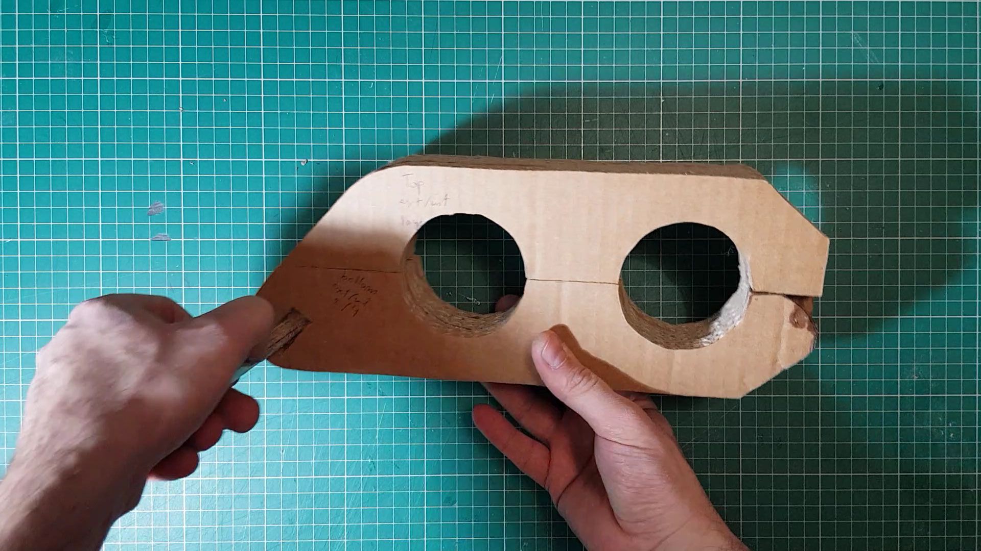 DIY Working Cardboard Handcuffs : 6 Steps (with Pictures) - Instructables