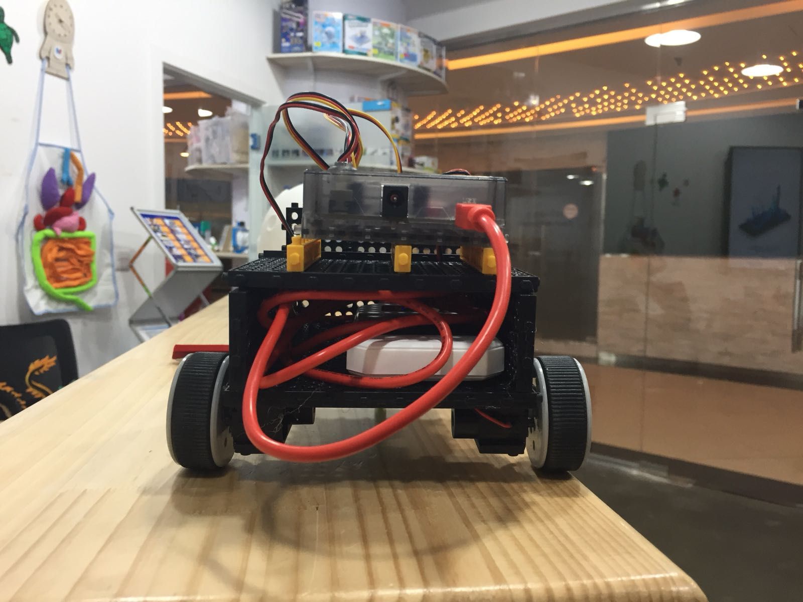 EBot Light Following Robot : 5 Steps (with Pictures) - Instructables