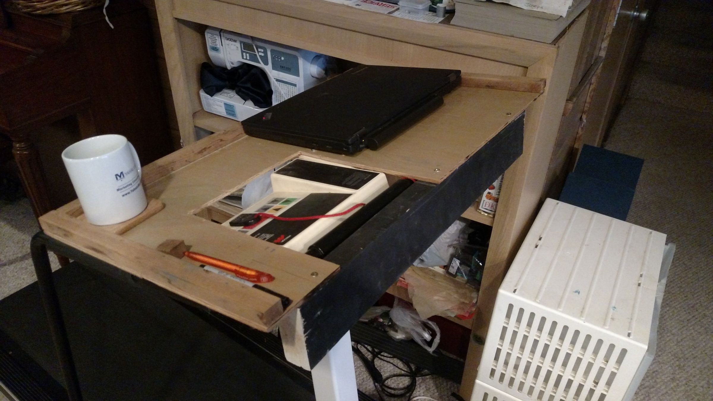 Treadmill Walking Desk/Shelf : 7 Steps (with Pictures) - Instructables