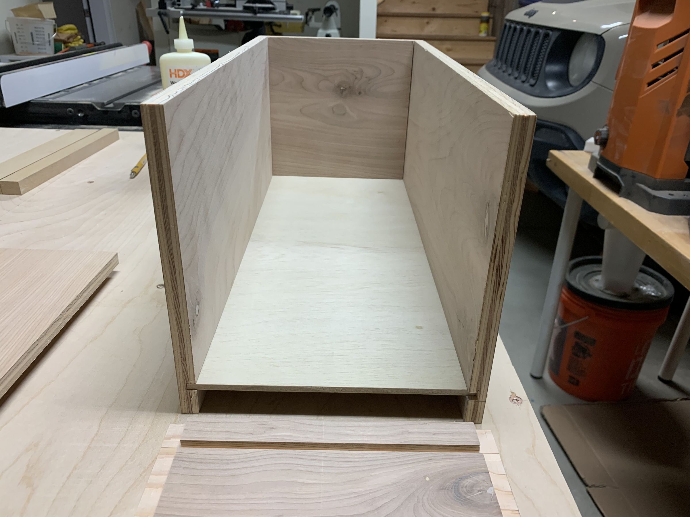 Floating Box Shelf : 10 Steps (with Pictures) - Instructables