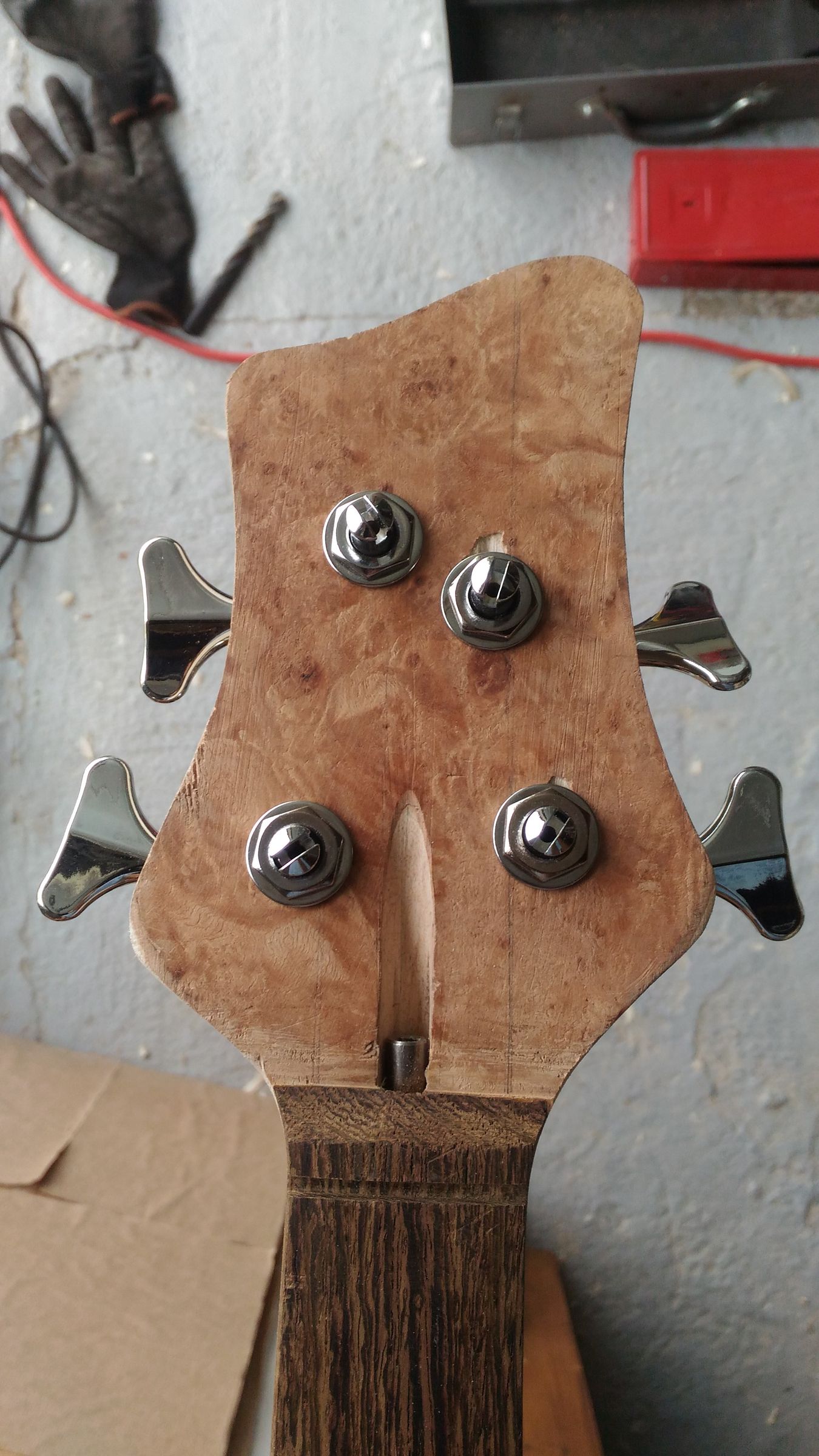 Neck Through Bass Guitar : 13 Steps (with Pictures) - Instructables