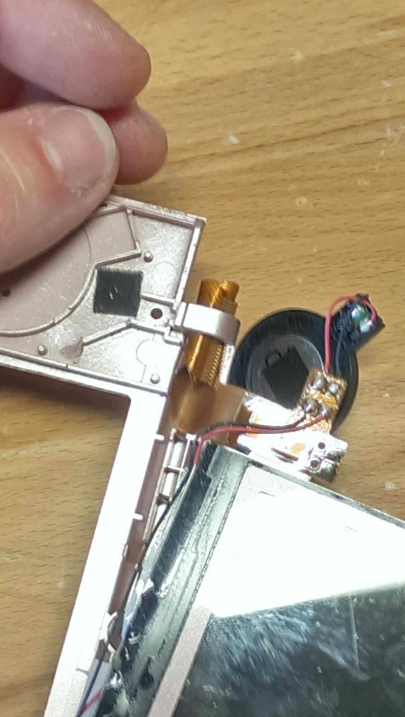 How to Fix a Broken Ds Lite : 16 Steps - Instructables