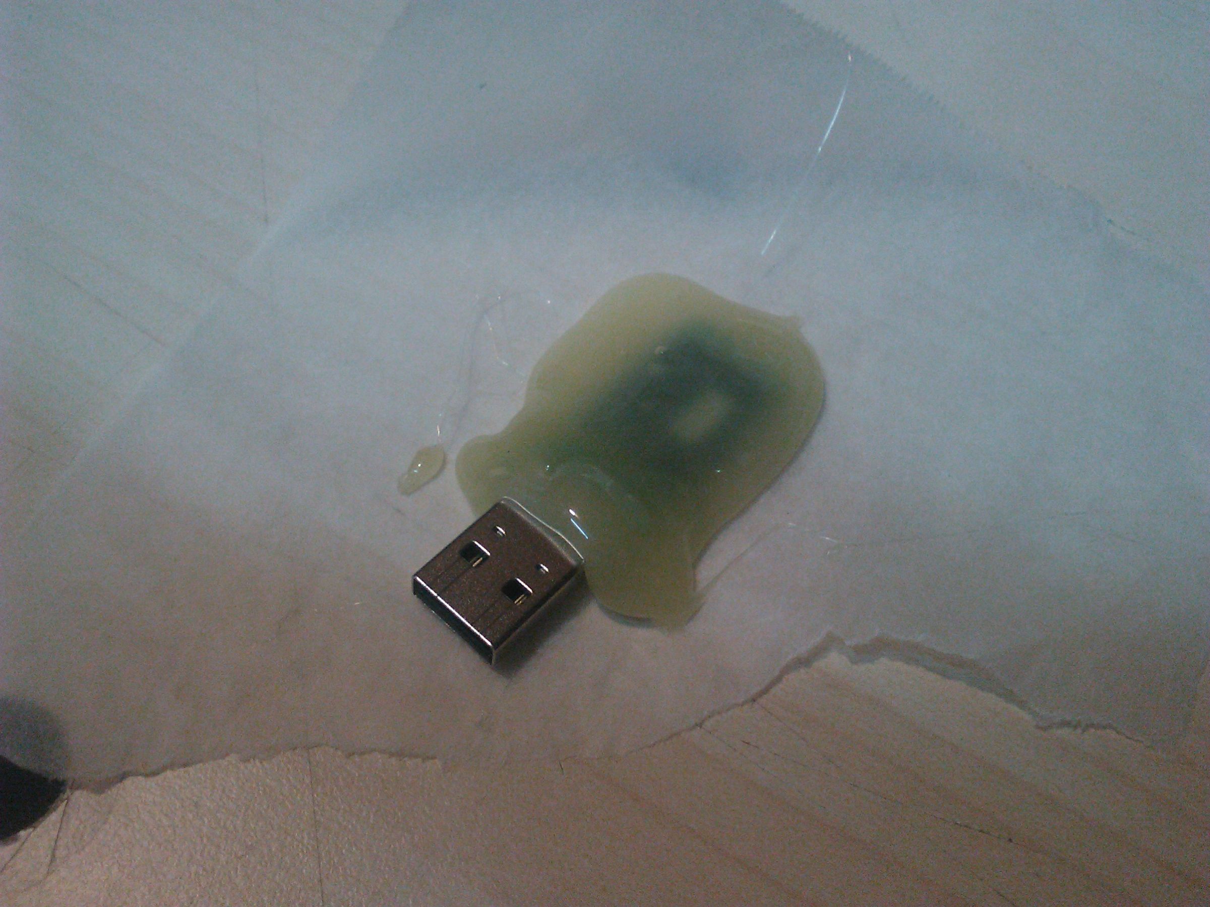 Hot Glue Usb Memory Cover : 6 Steps - Instructables