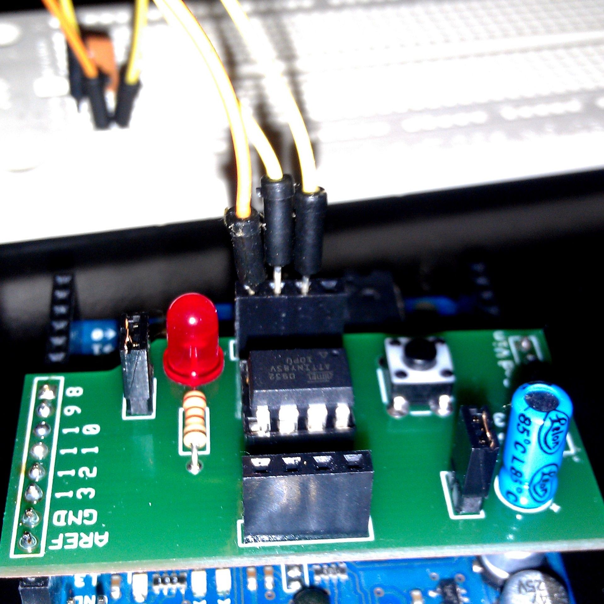 Using the 8Pin ATTINY Programming Shield With an External Clock (with ...