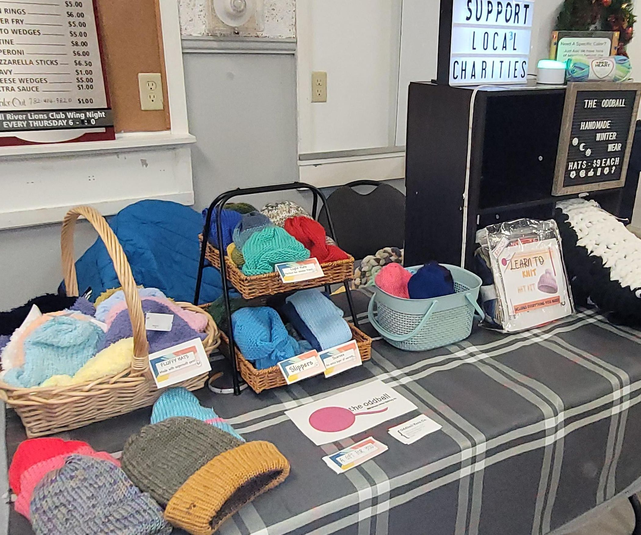 How to Set Up an AWESOME Craft Sale Table! : 9 Steps (with Pictures ...