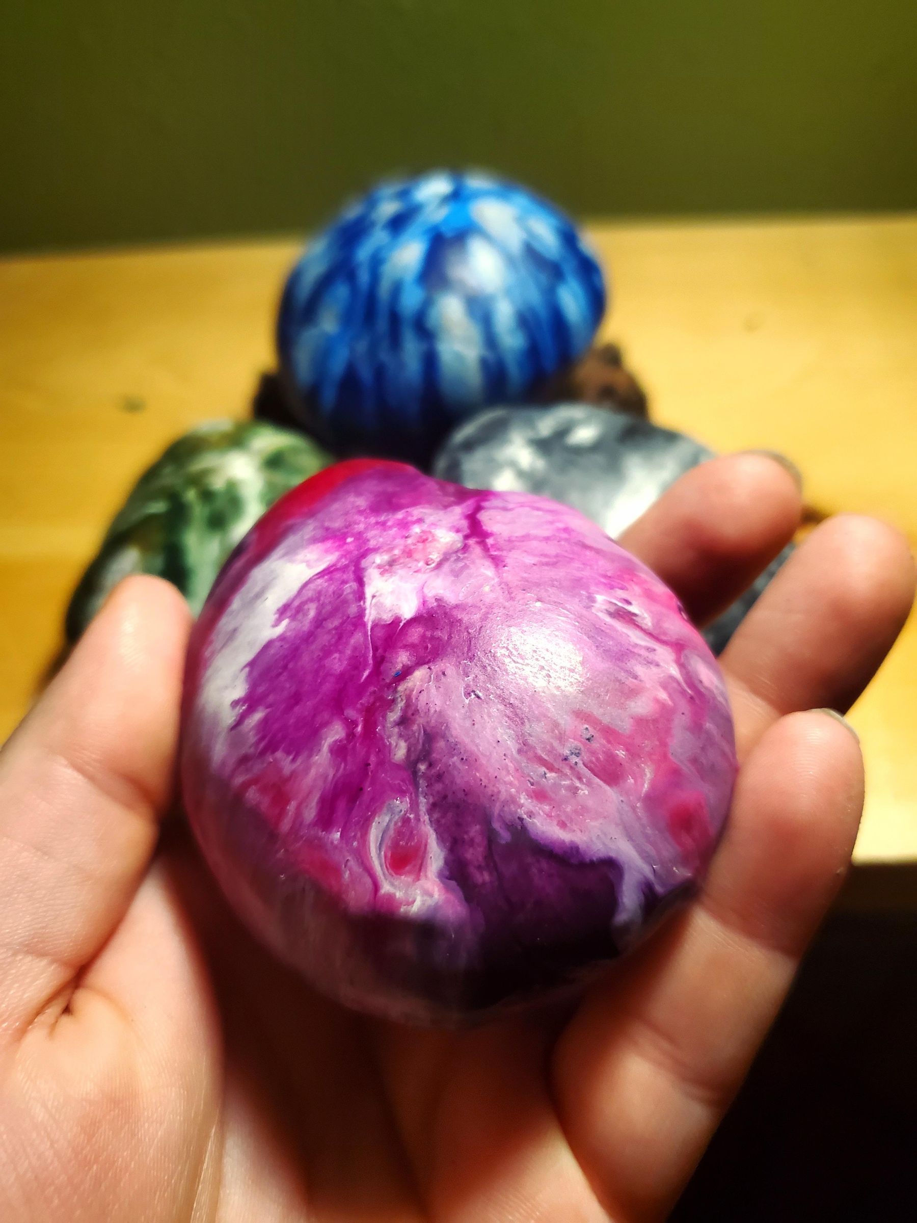 Marbled Crayon Stones : 9 Steps (with Pictures) - Instructables
