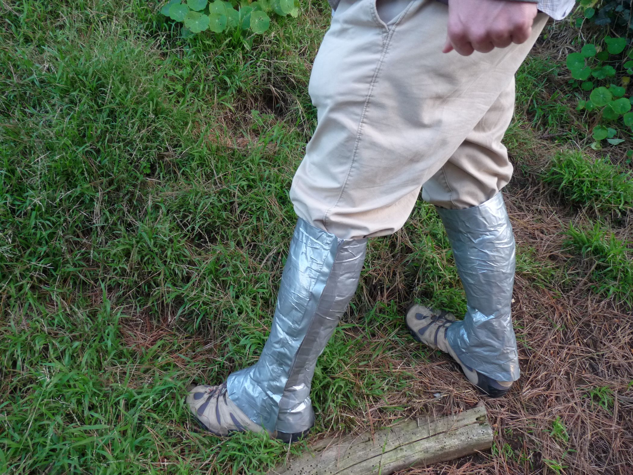 Duct Tape Hiking Gaiters : 5 Steps (with Pictures) - Instructables