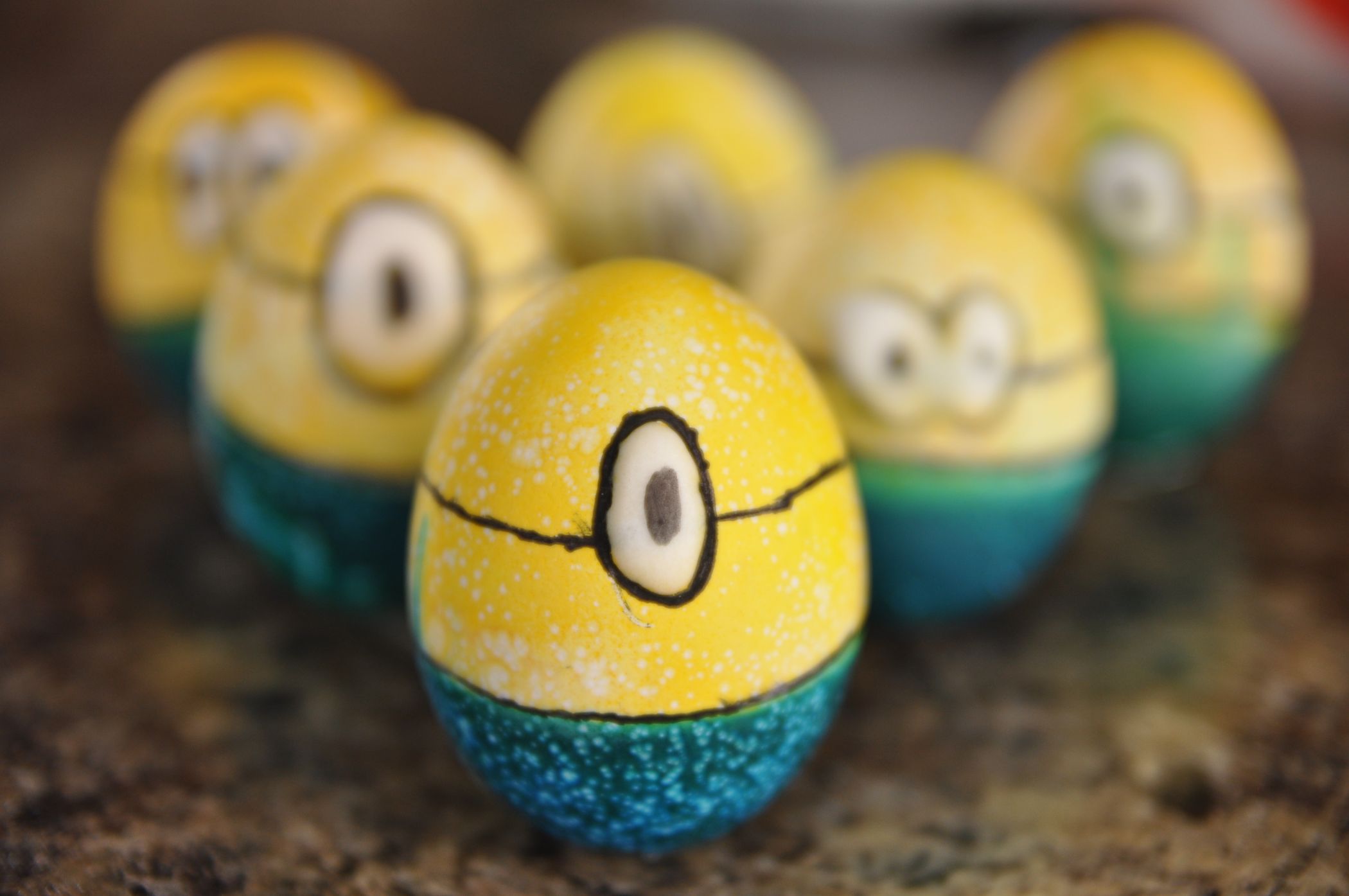 How to Make Minion Easter Eggs (with Pictures) - Instructables