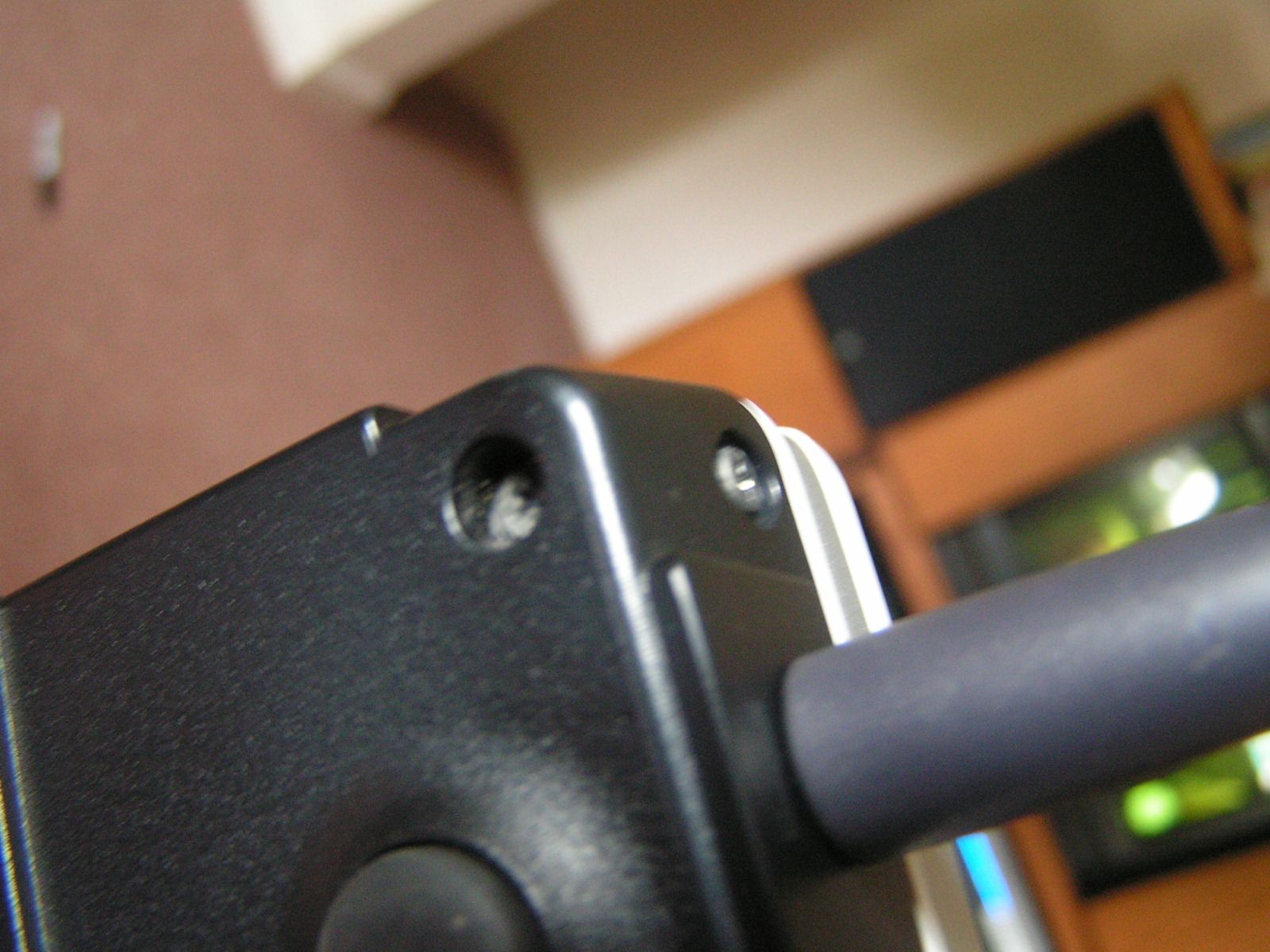 Fixing Laptop Screen Wobble - Instructables
