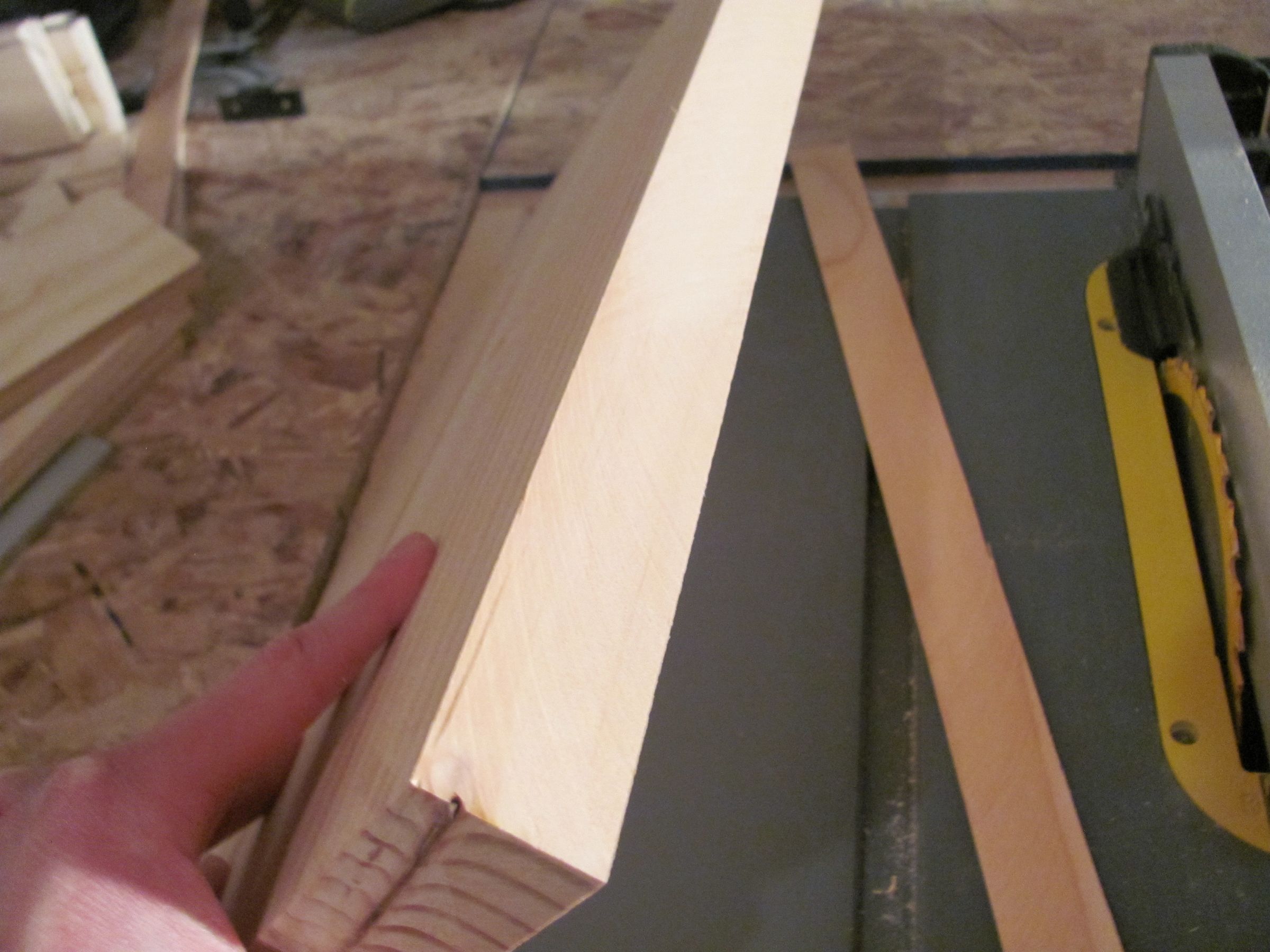 2x12 End Table With HDPE Knob : 12 Steps (with Pictures) - Instructables