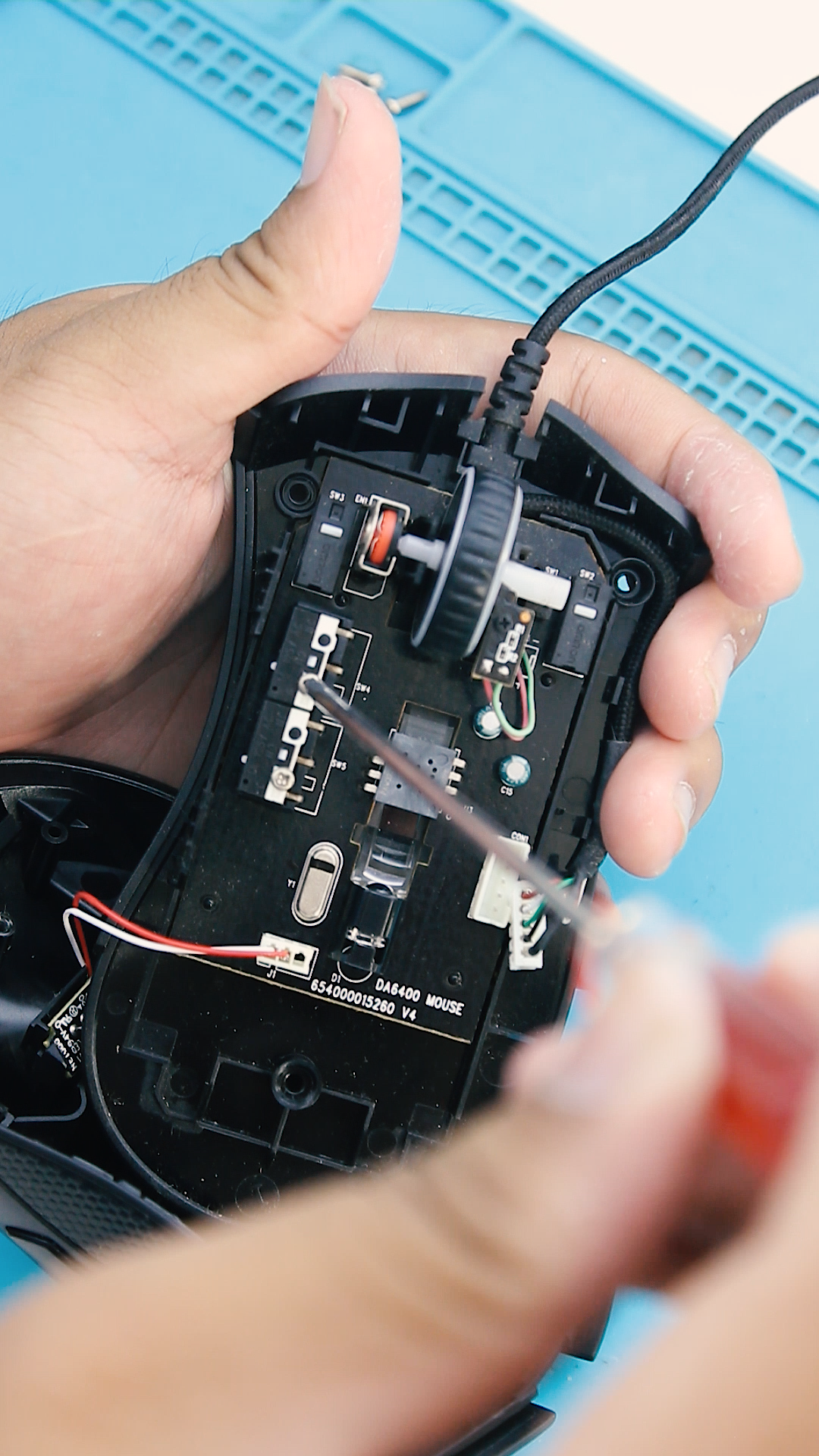 How to Fix a Broken Gaming Mouse Clicker! : 10 Steps (with Pictures ...