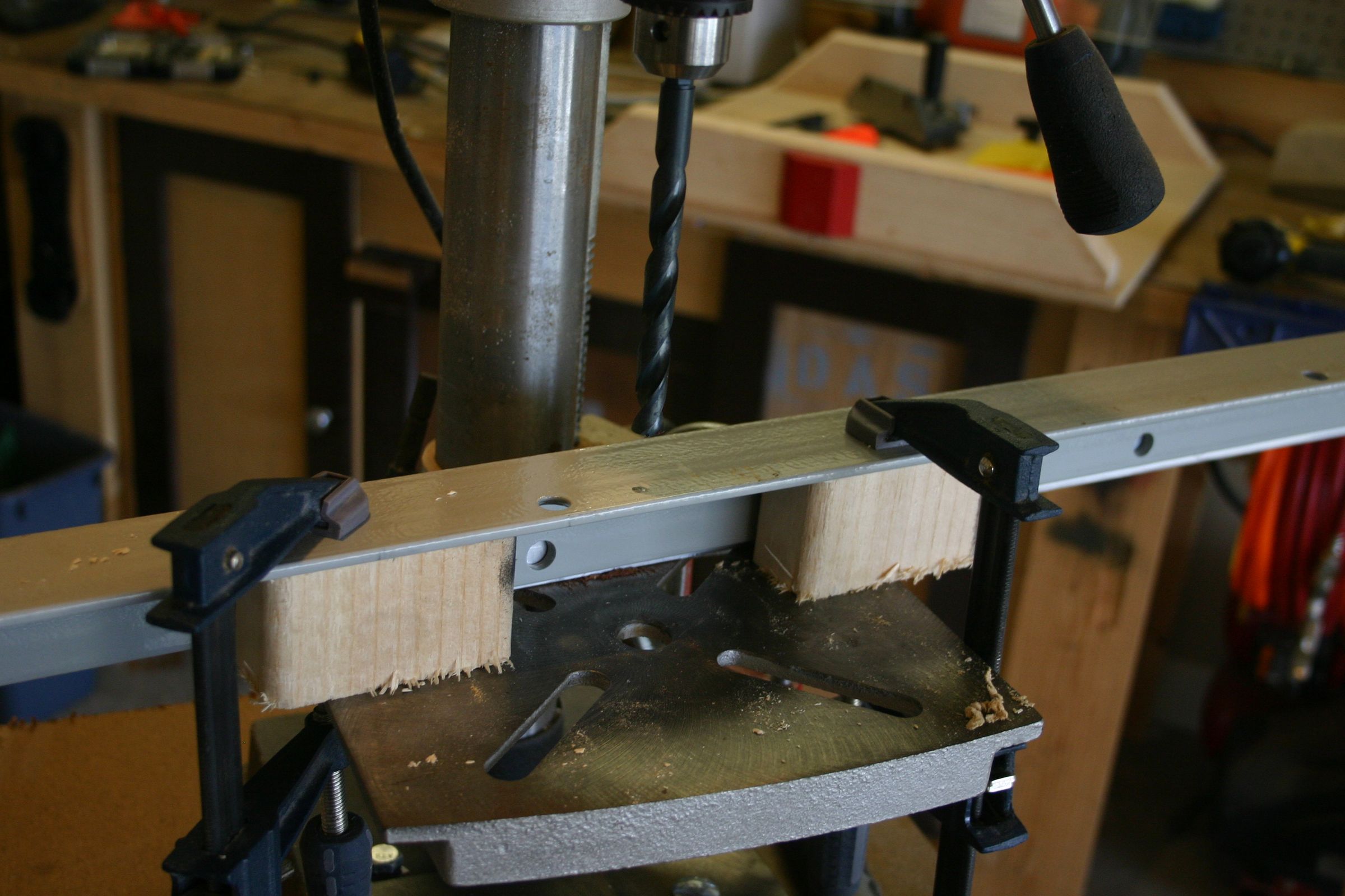 Retrofitting a Delta T2 Fence to a Craftsman Table Saw : 7 Steps ...
