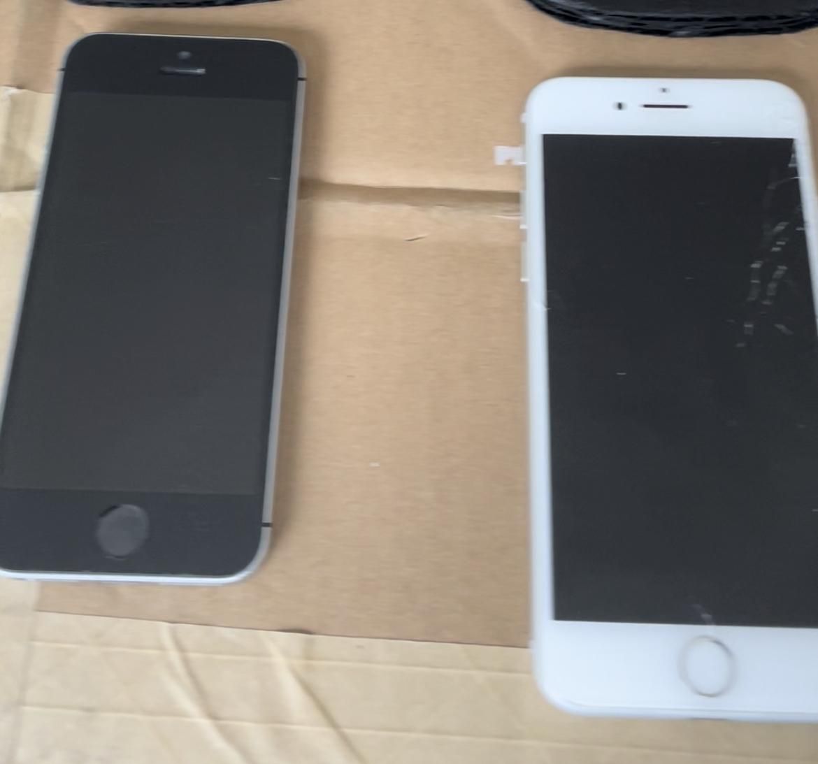 Upcycling Old Smartphones Into Physical Widgets for Skiing: Cardboard ...