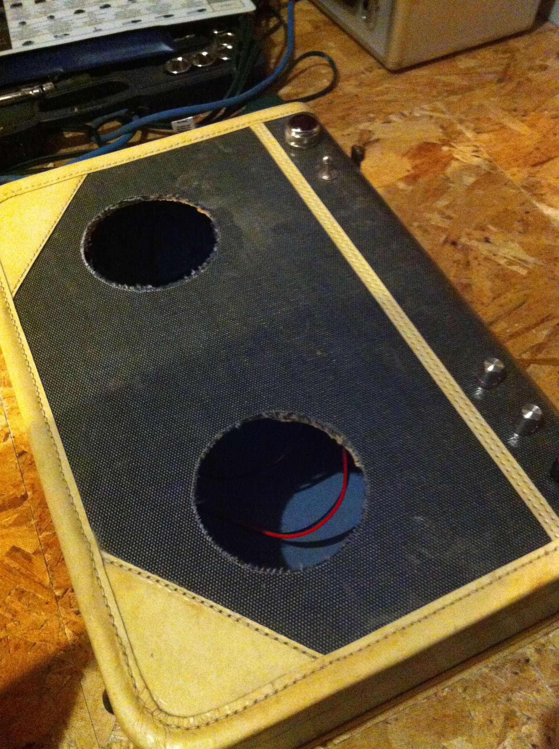 Vintage Beat Box Suitcase : 7 Steps (with Pictures) - Instructables