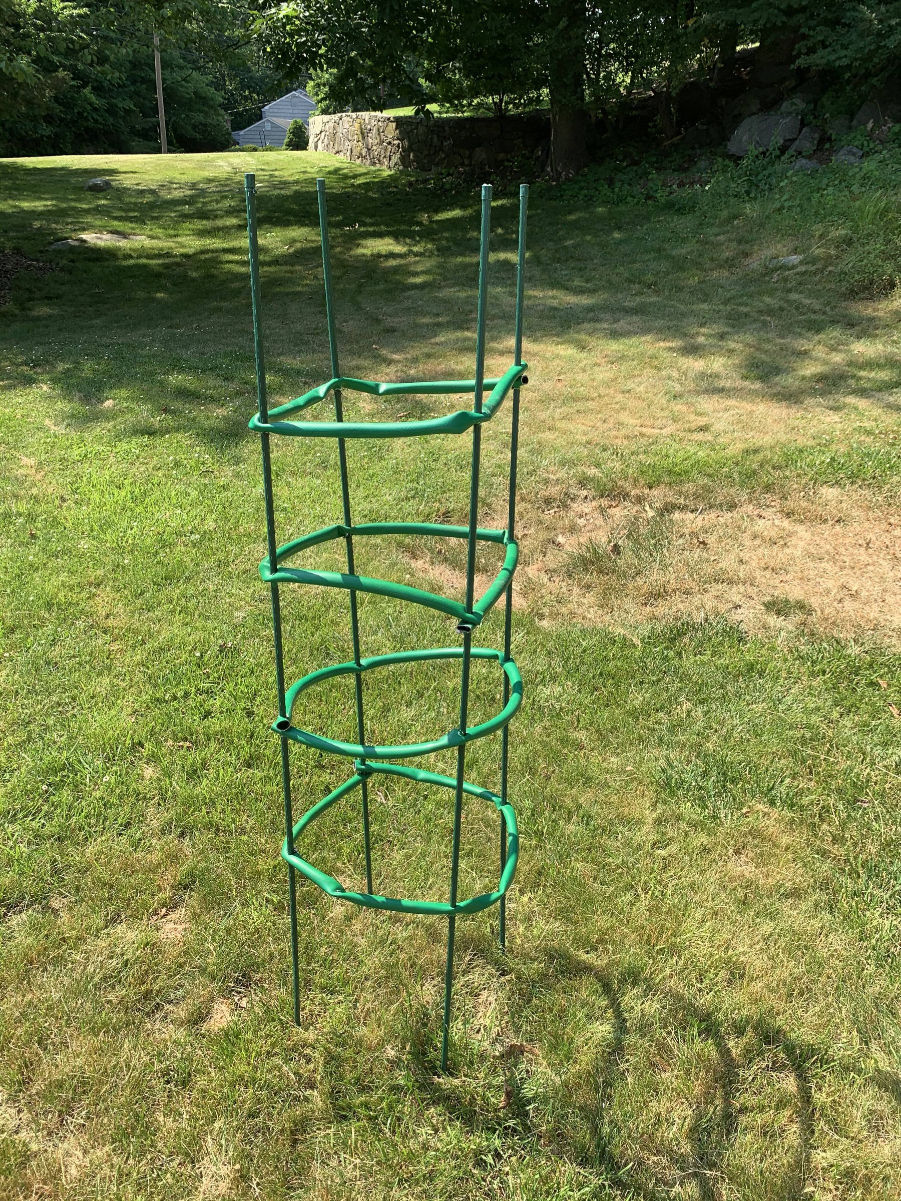 Tomato Cages From an Old Garden Hose - Instructables