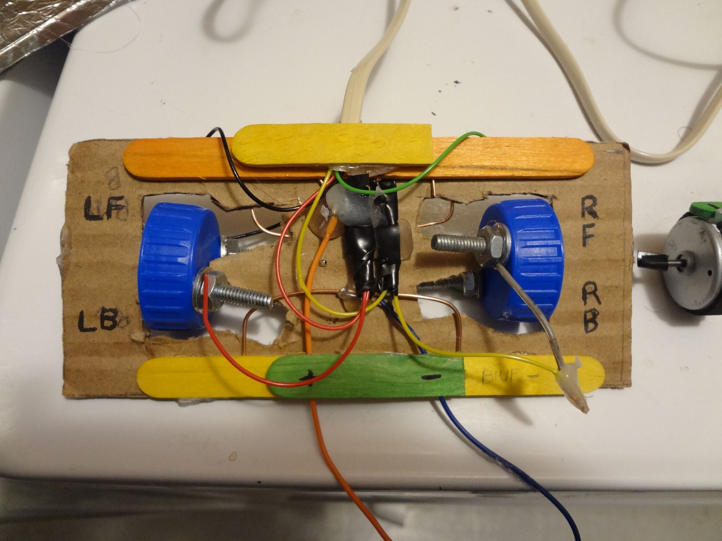 Cardboard Remote Controlled Car. : 6 Steps (with Pictures) - Instructables