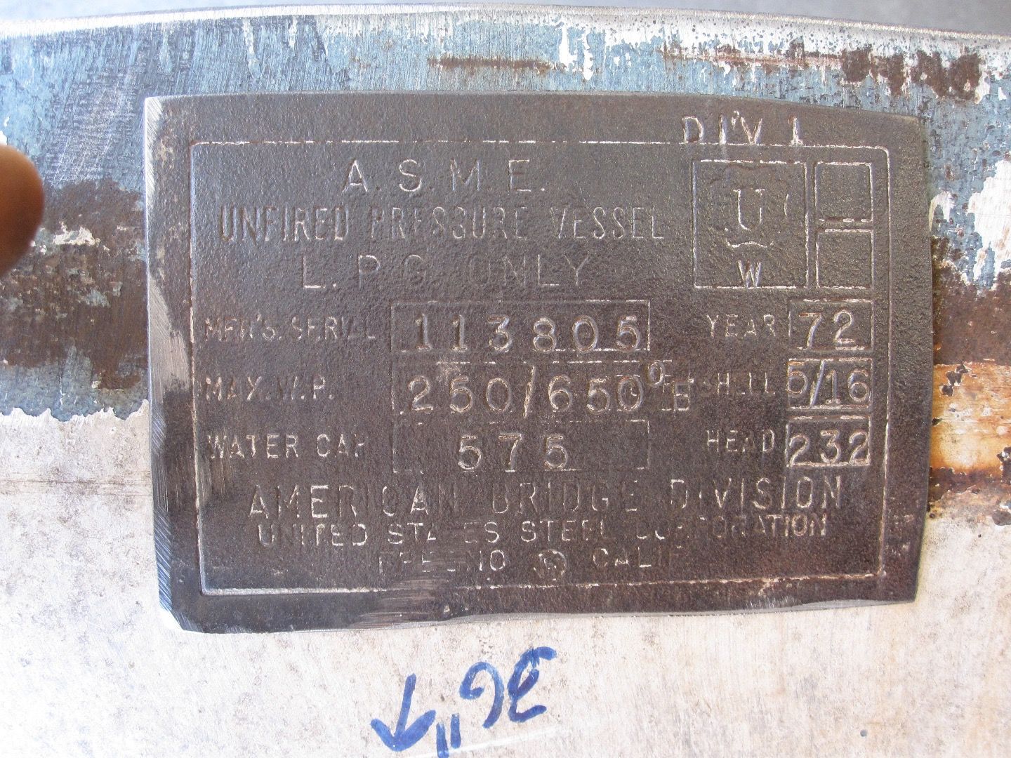 Propane Tank Bench : 13 Steps (with Pictures) - Instructables