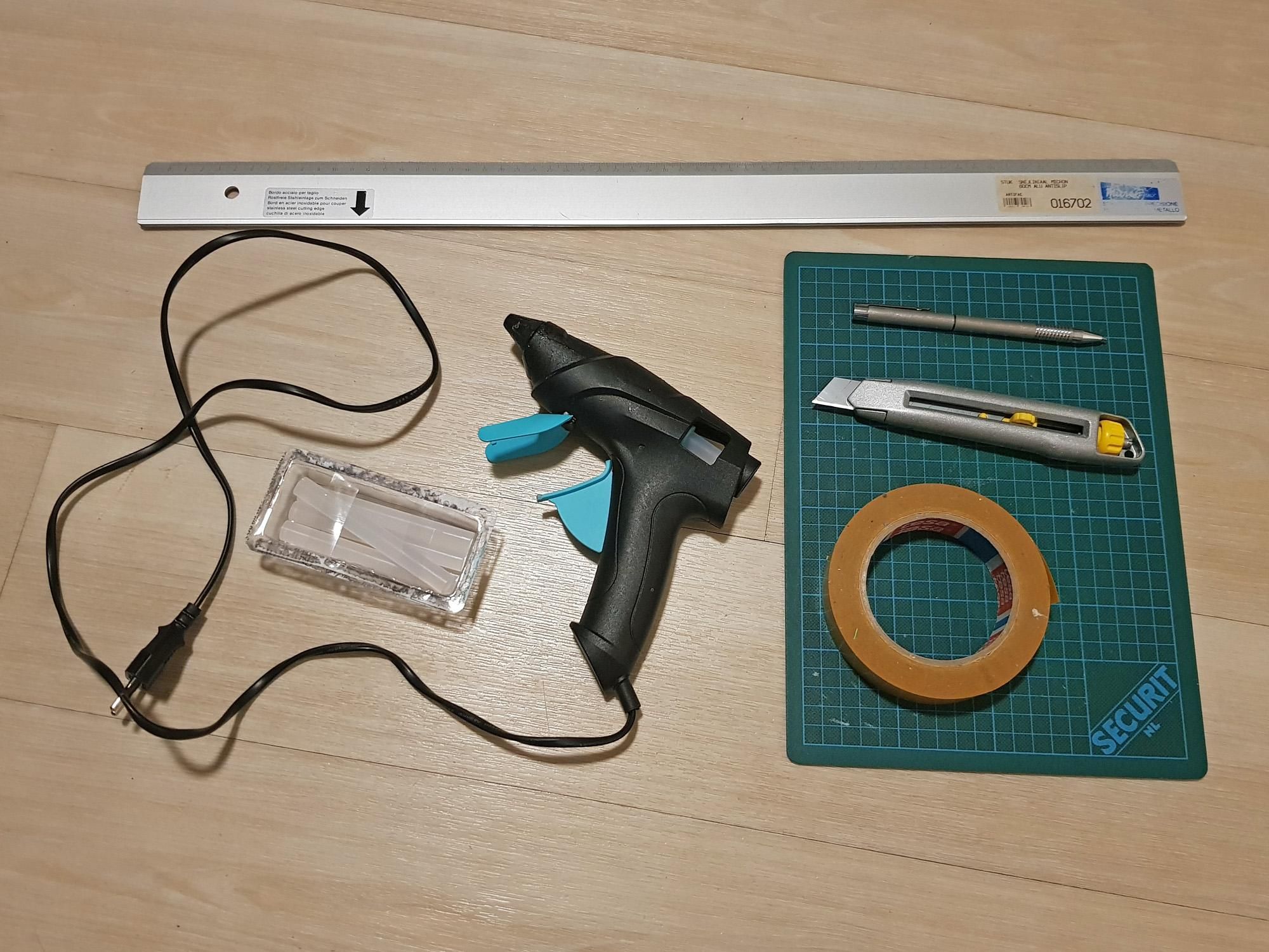 Tiered Display Stand From a Cardboard Box : 6 Steps (with Pictures ...