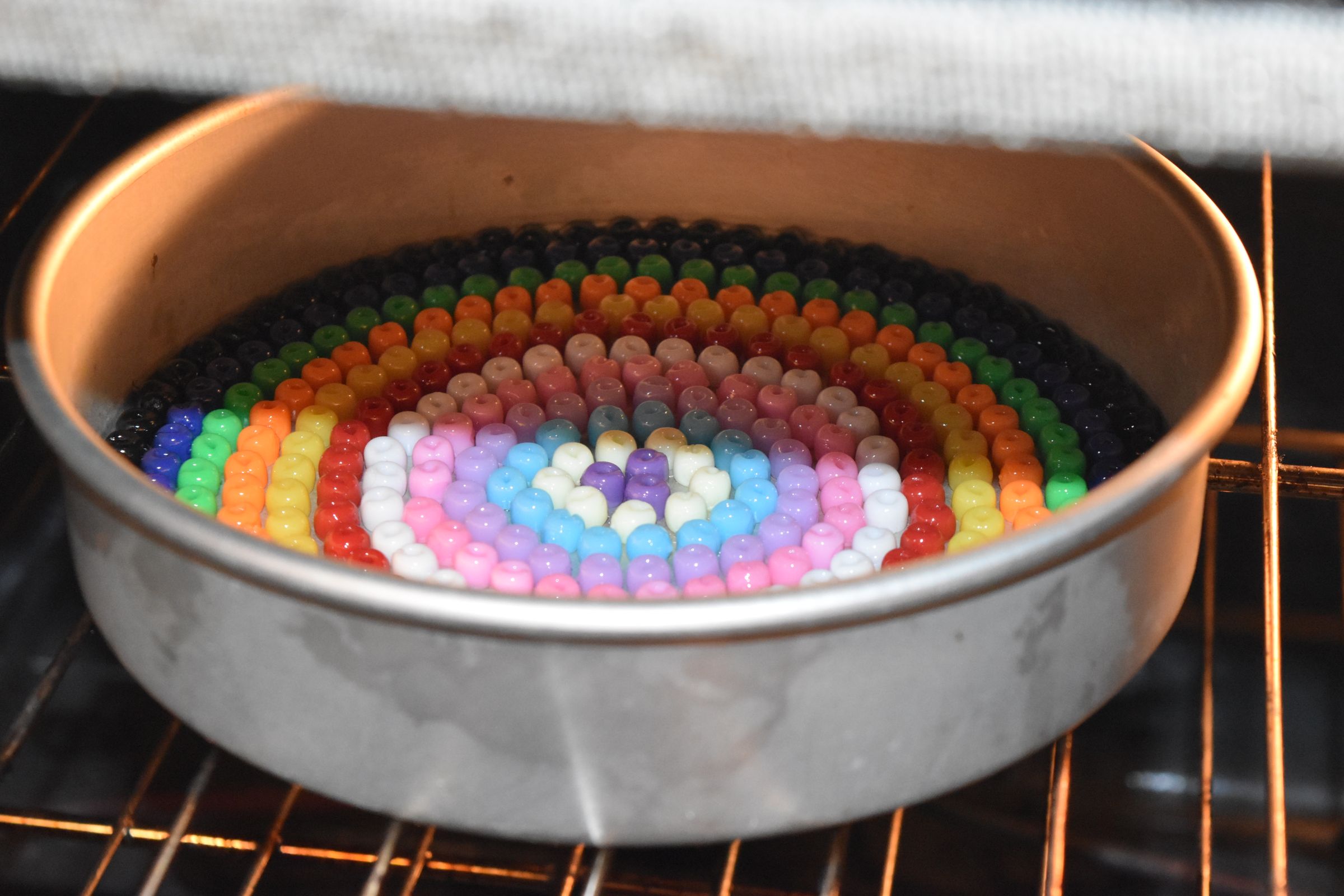 Plastic Pony Bead Bowl : 7 Steps - Instructables