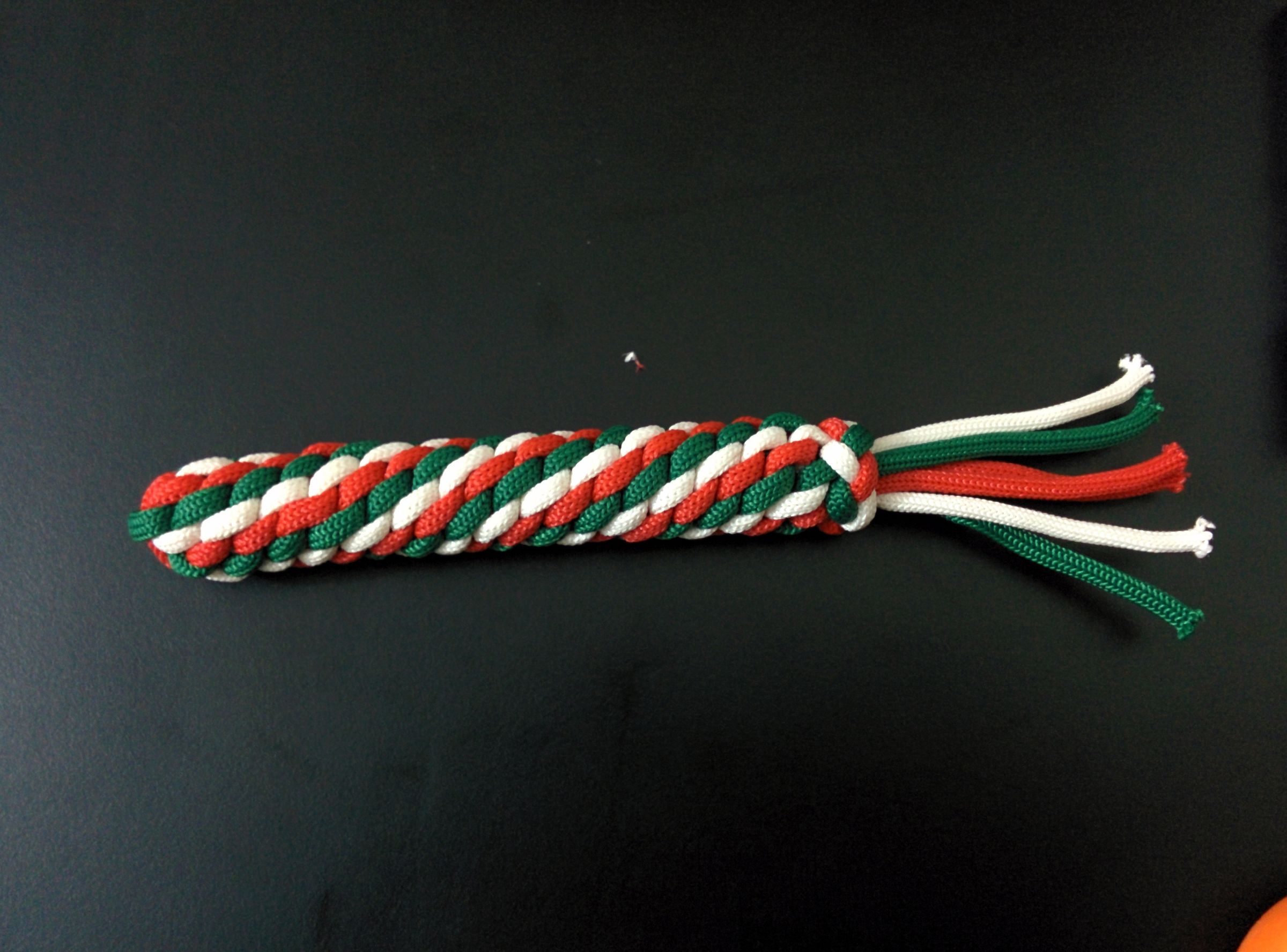 Paracord Fob With Hidden Compartment : 12 Steps (with Pictures ...