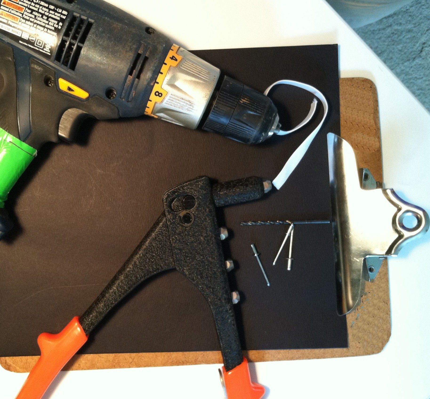 Clipboard Pen Holder : 6 Steps - Instructables