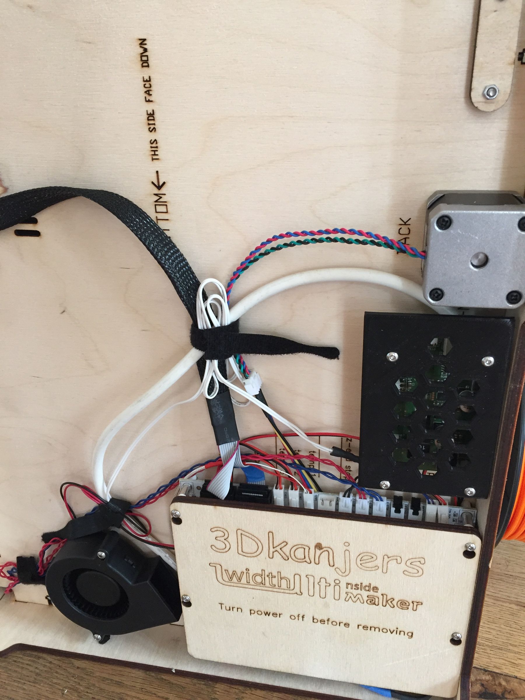 How to Build an Ultimaker Original + With a Double Sized Printing Bed ...